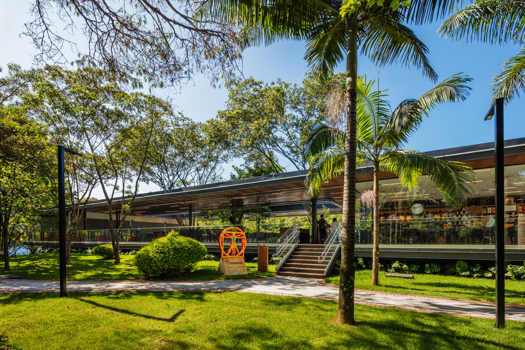 Gallery of Architectural Modules for Service Areas / DMDV arquitetos - 6