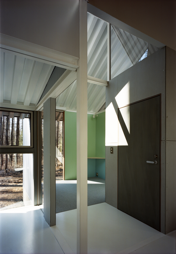 Gallery of Gradation in the Forest House / Kotoaki Asano Architect ...