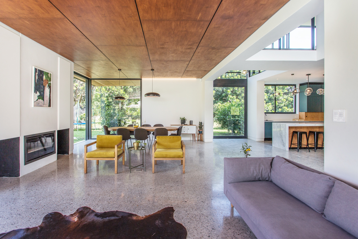 Gallery of Sassen Residence / SALT Architects - 2