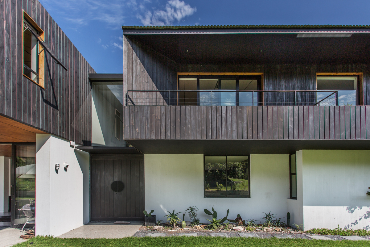 Gallery of Sassen Residence / SALT Architects - 13