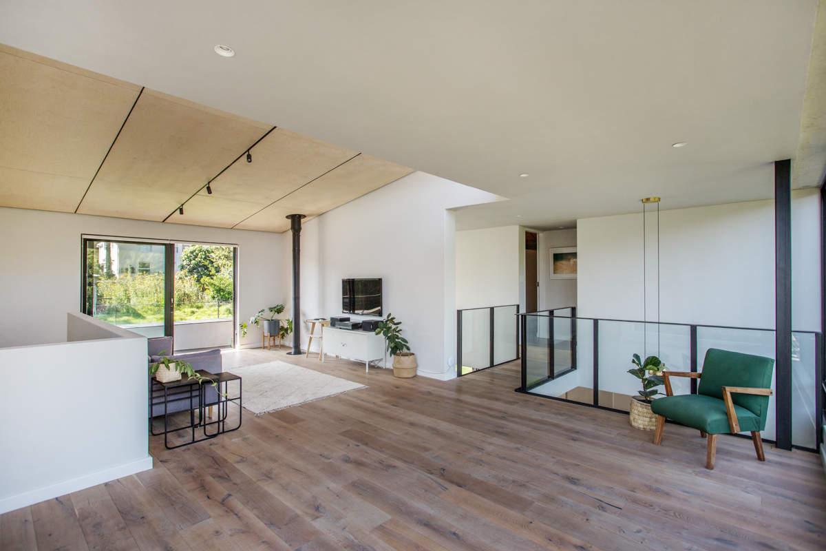 Gallery of Sassen Residence / SALT Architects - 14