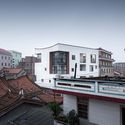 Gallery of Belaku House / TechnoArchitecture - 31