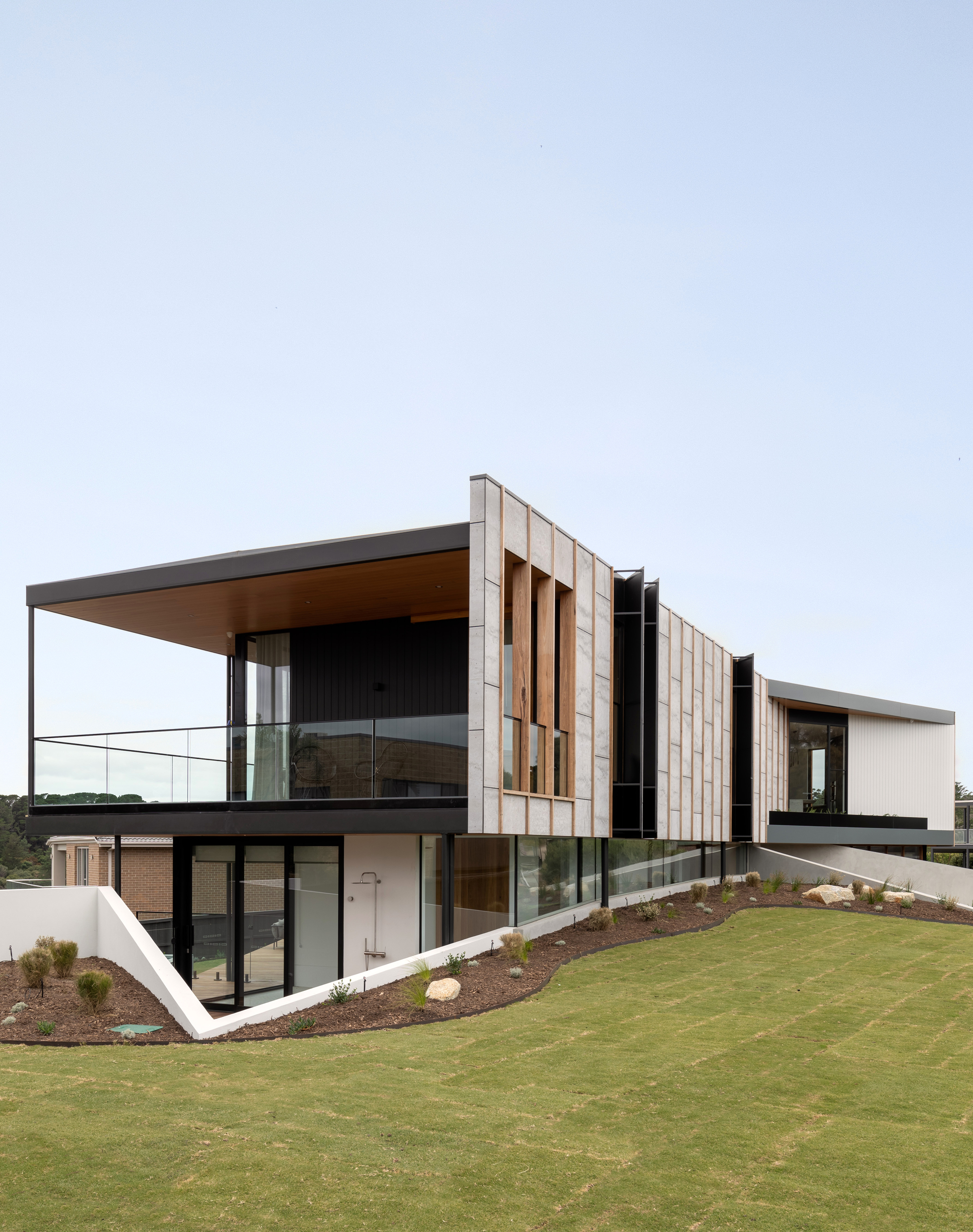Gallery of Three Angle House / Megowan Architectural - 16