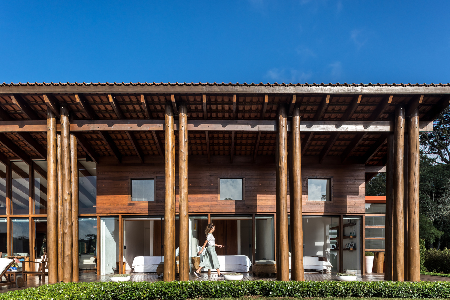 Gallery of Architectonic & Structural Possibilities of Log Wood - 10