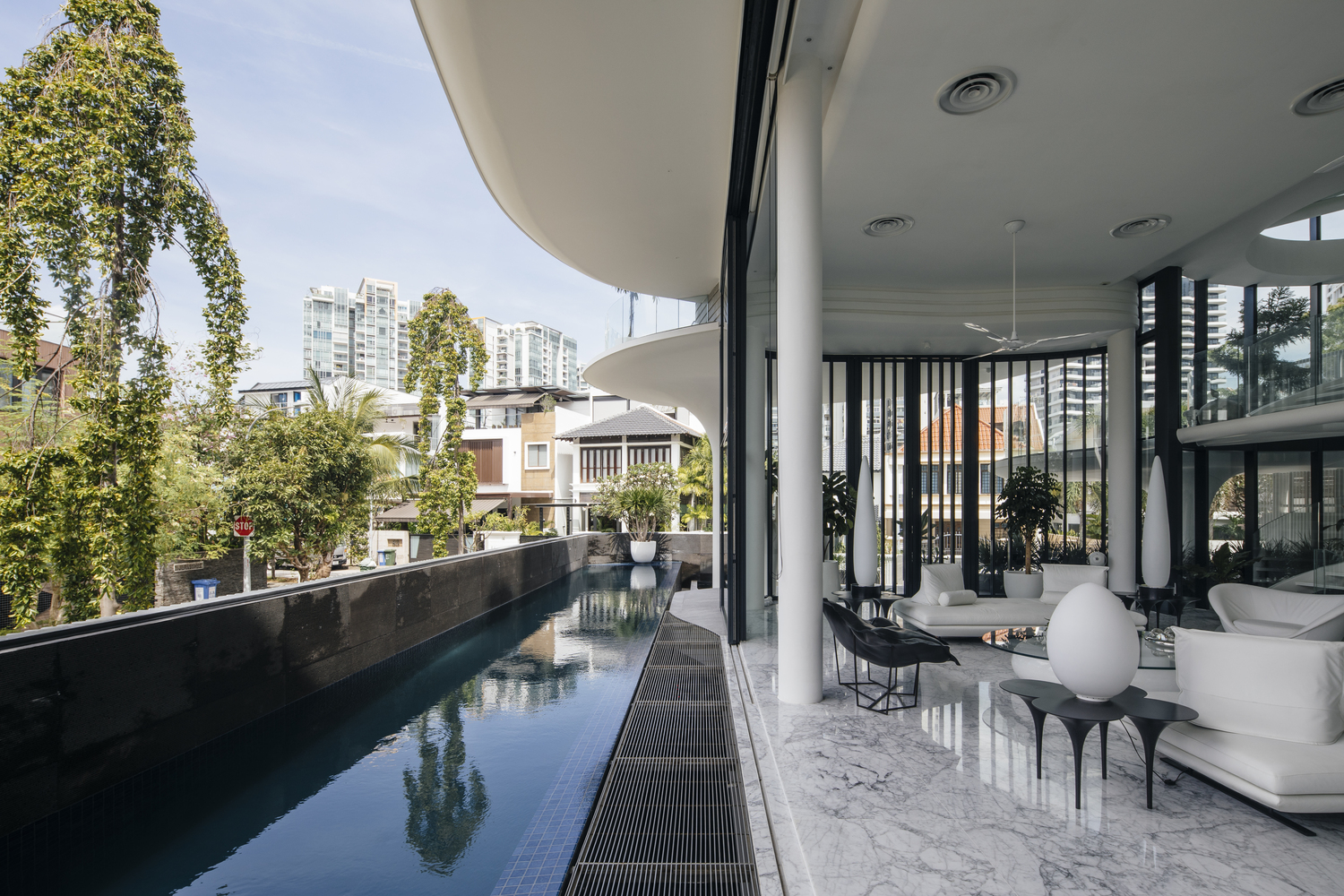 Gallery of Stiletto House / EHKA Studio - 5