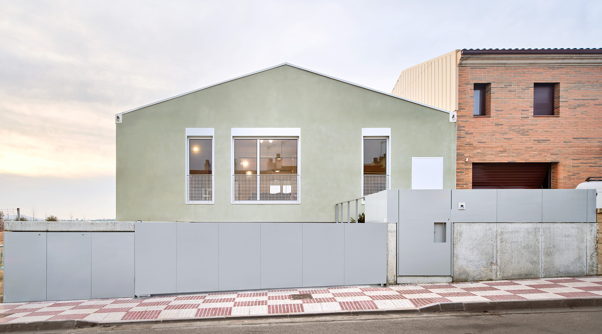 Gallery of Two Houses in One / unparelld’arquitectes - 5