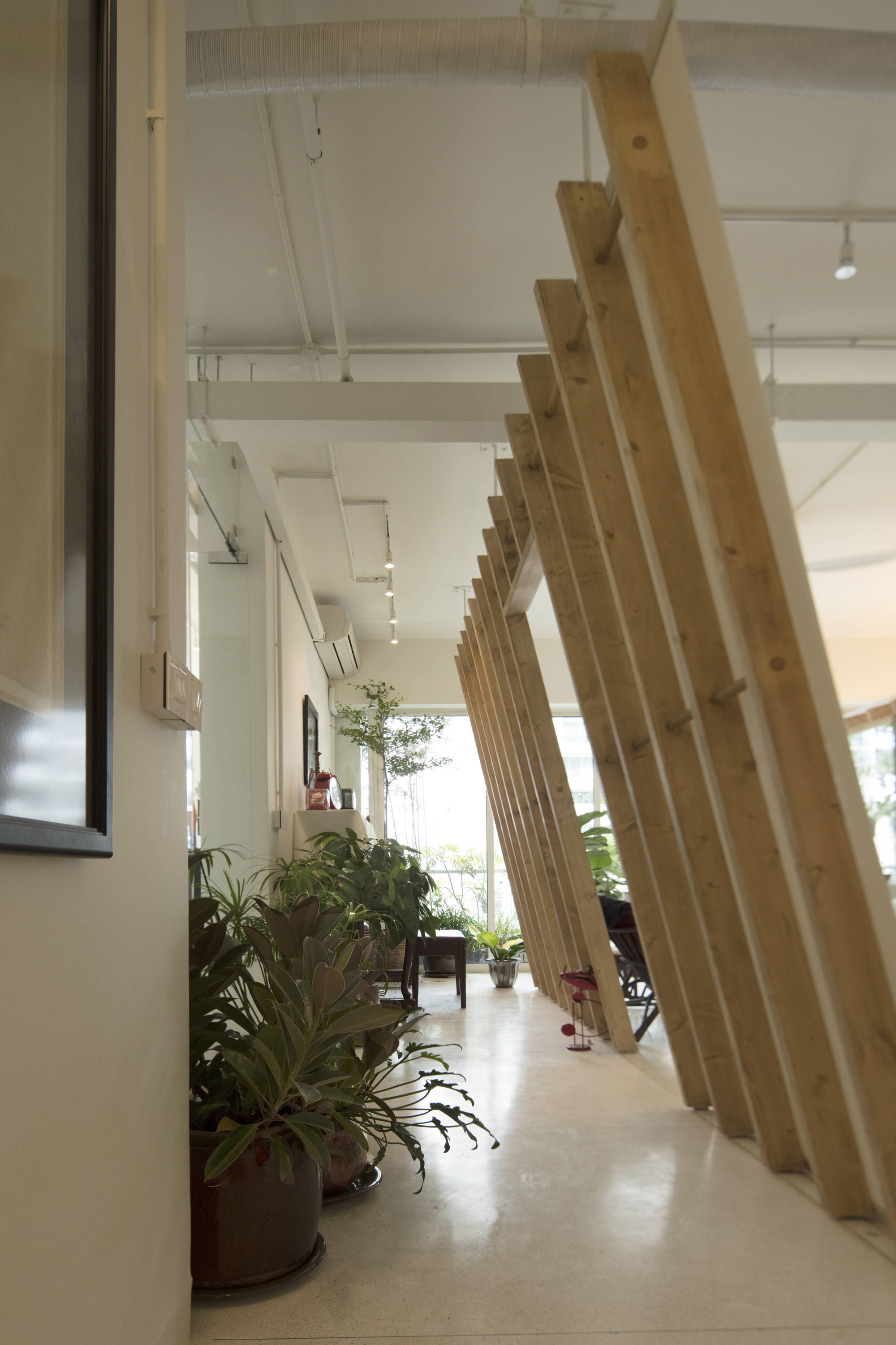 Gallery of Steepness of the Void Apartment / Voides - 7