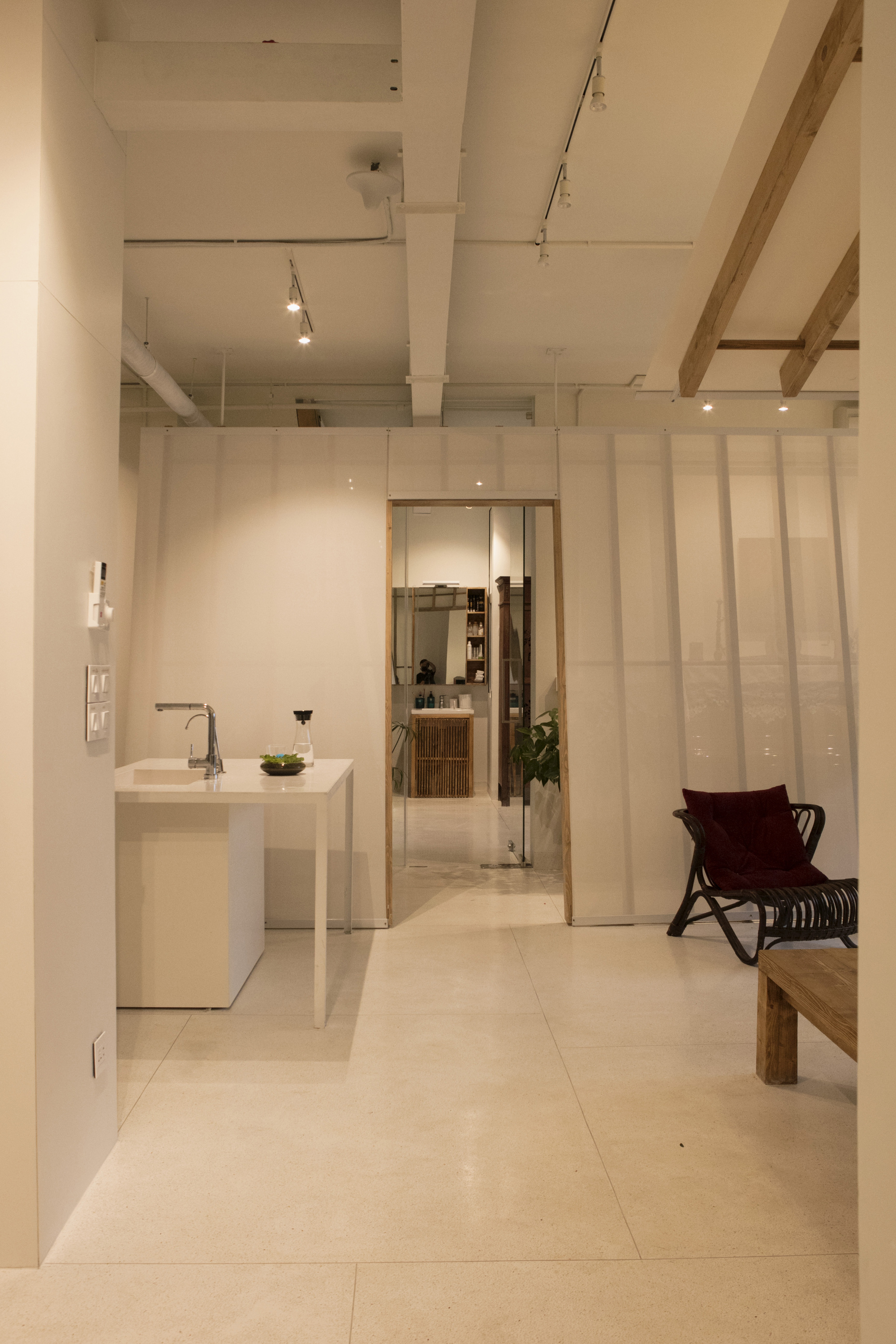Gallery of Steepness of the Void Apartment / Voides - 15