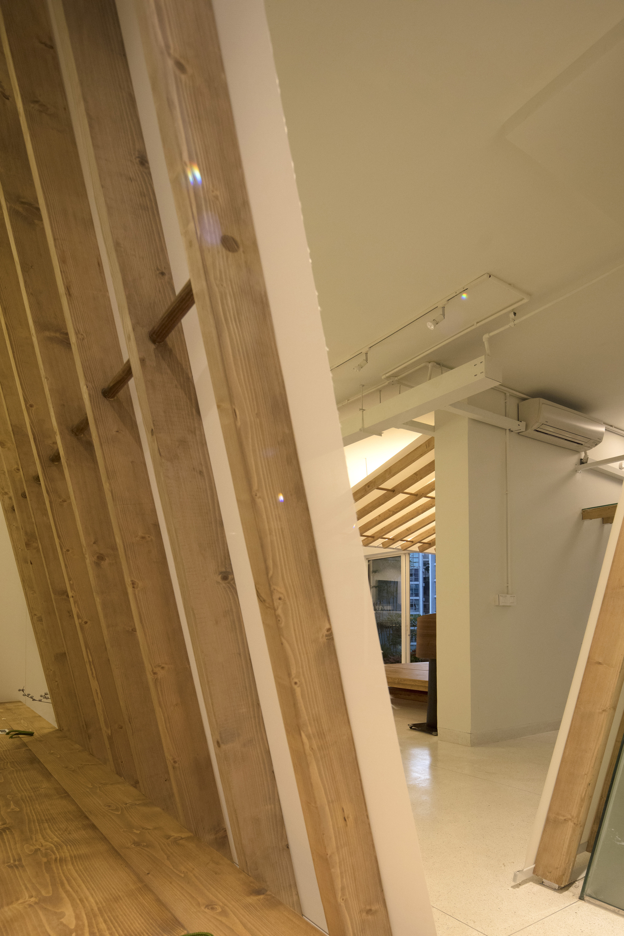 Gallery of Steepness of the Void Apartment / Voides - 18