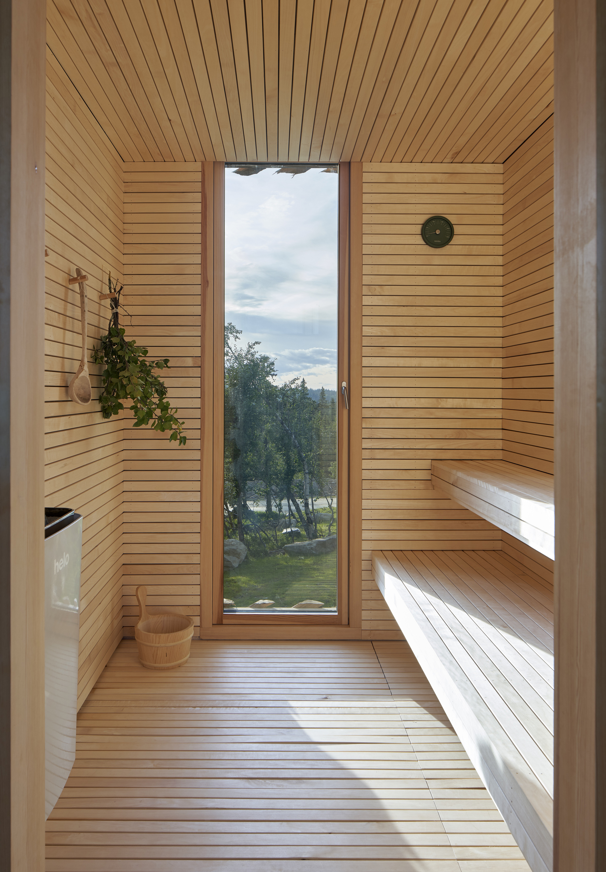 Gallery of Skigard Hytte Cabin / Mork-Ulnes Architects - 27