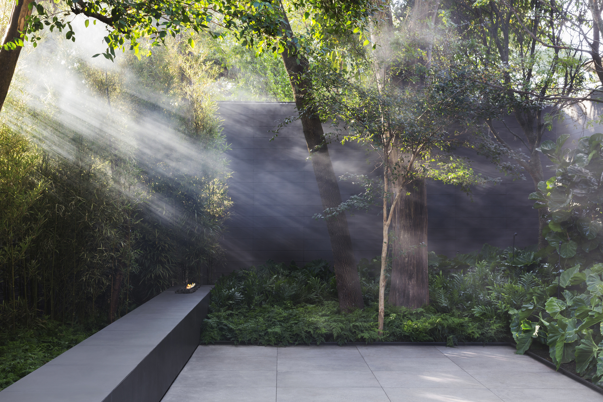 Gallery of Eliane Square / Hanazaki Paisagismo - 9