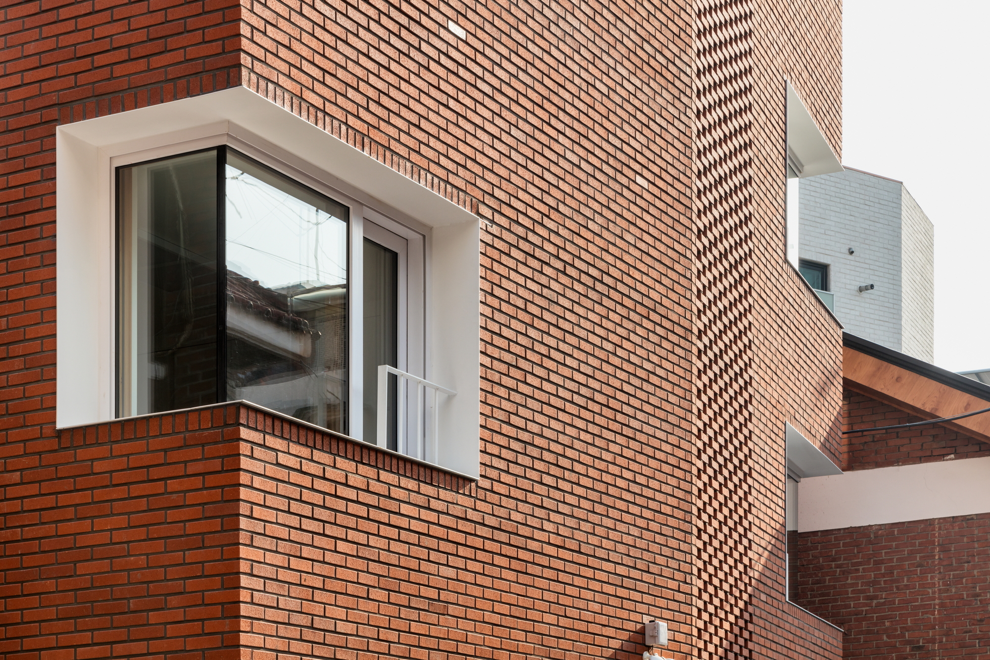 Gallery of Sista House / 2m2 architects - 19