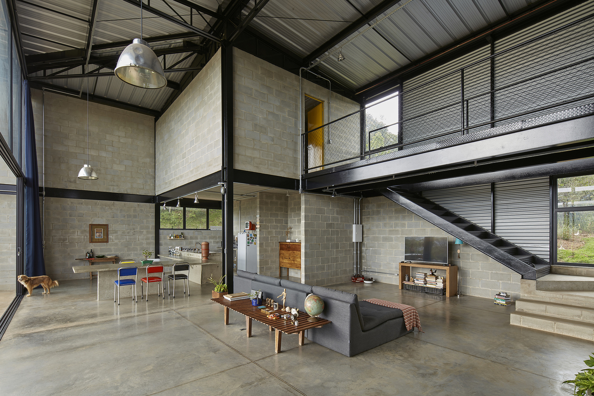 Gallery of Shed House / BIRI - 10