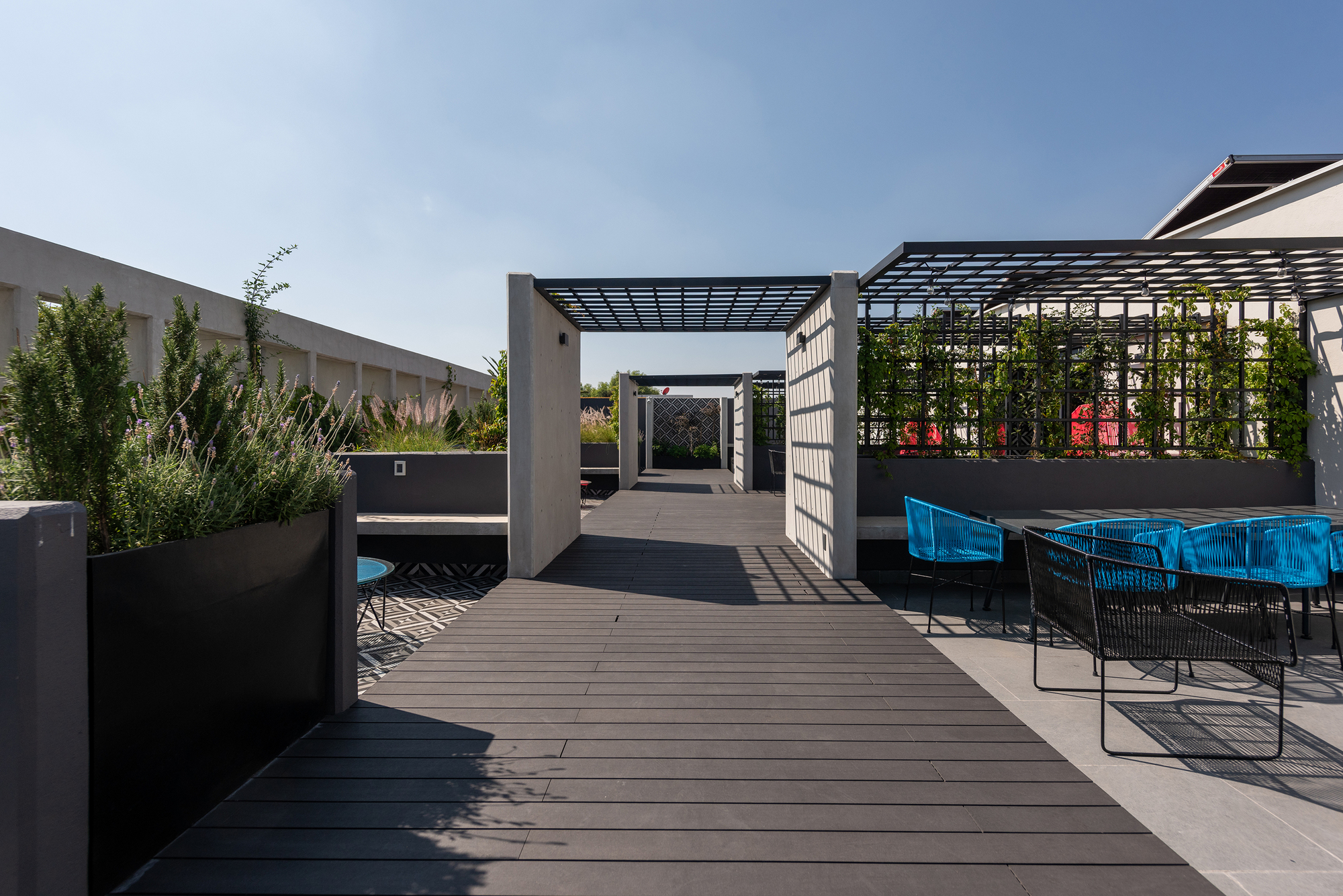 Gallery of NIU Coliving / CRAFT Arquitectos - 16