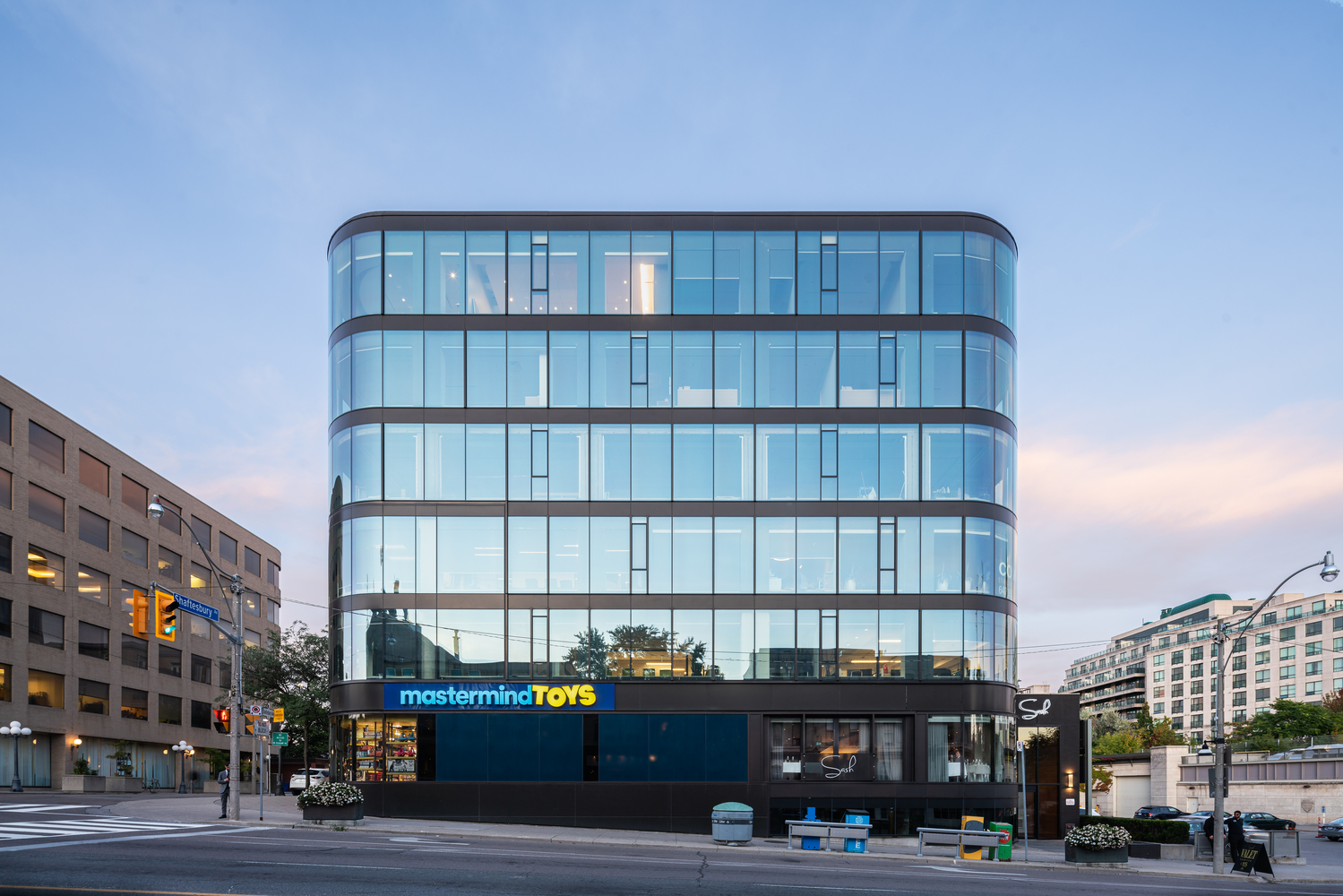 Gallery of 1133 Yonge Street Offices / Studio JCI - 1