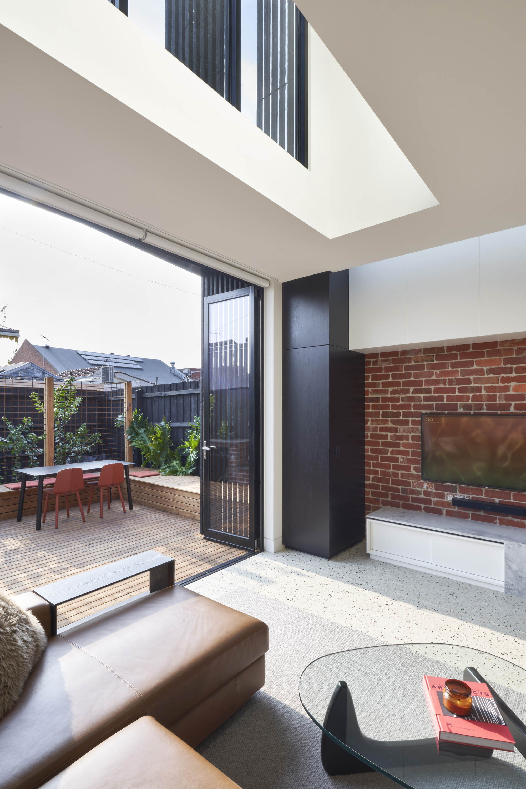 Gallery of Perfect-Imperfect House / Megowan Architectural - 9