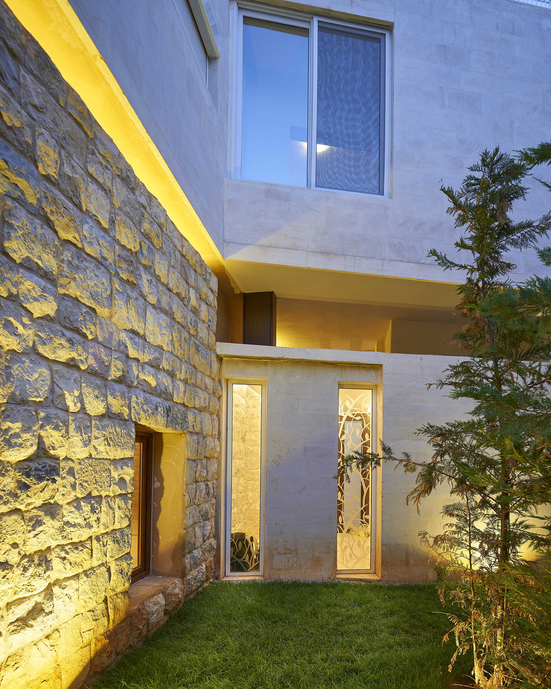 Gallery of Extension of Identity House / Paseo Architecture - 7