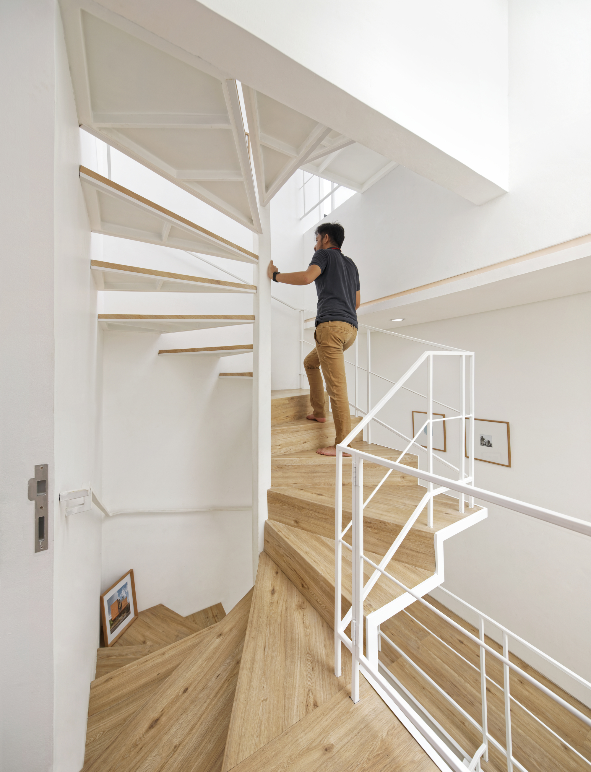 Gallery of Linaya House / Delution Architect - 5