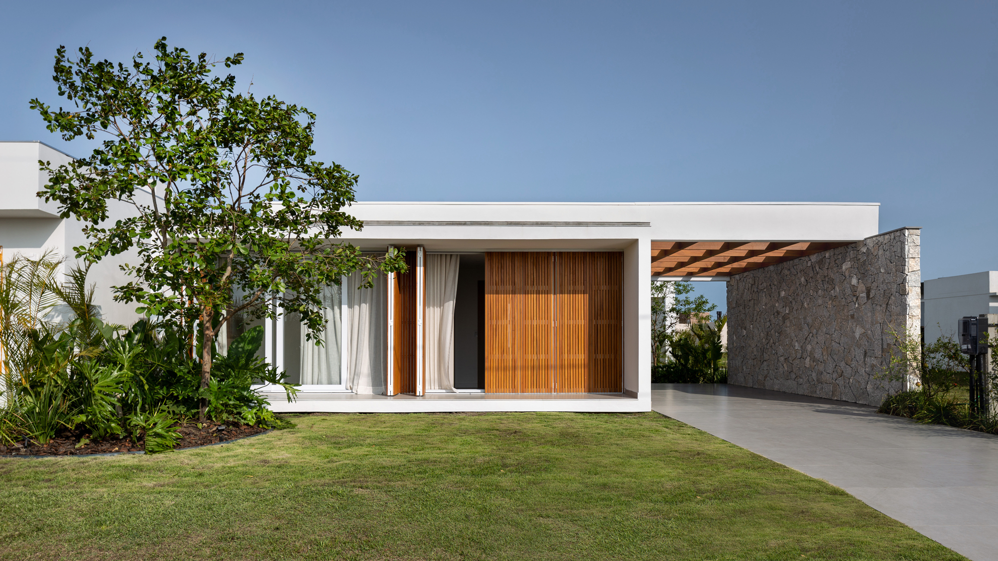Gallery of R2 House / Studio Bloco Arquitetura - 1