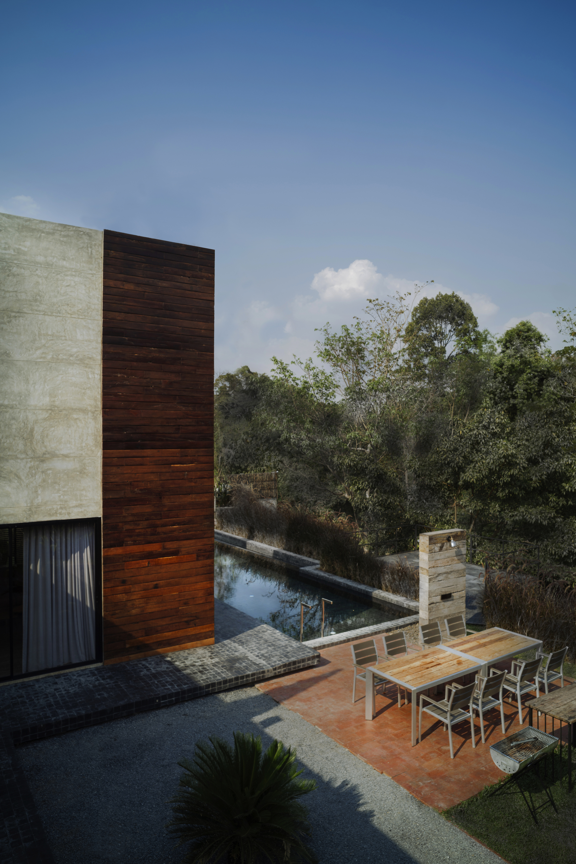 Gallery of Chalalai Pool Villa / Juti architects - 16