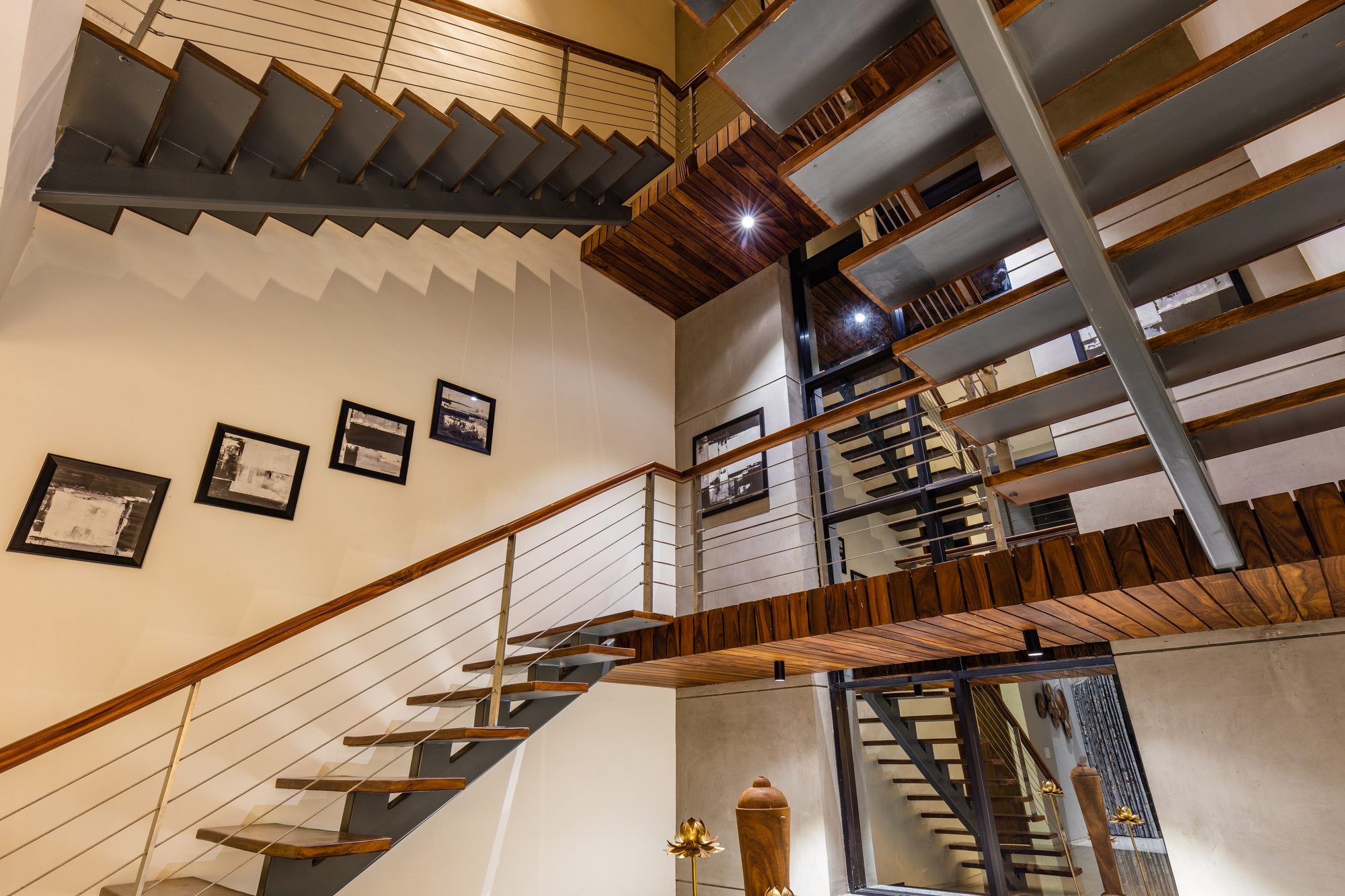 Gallery of The Cube House / Verizon Architects - 7