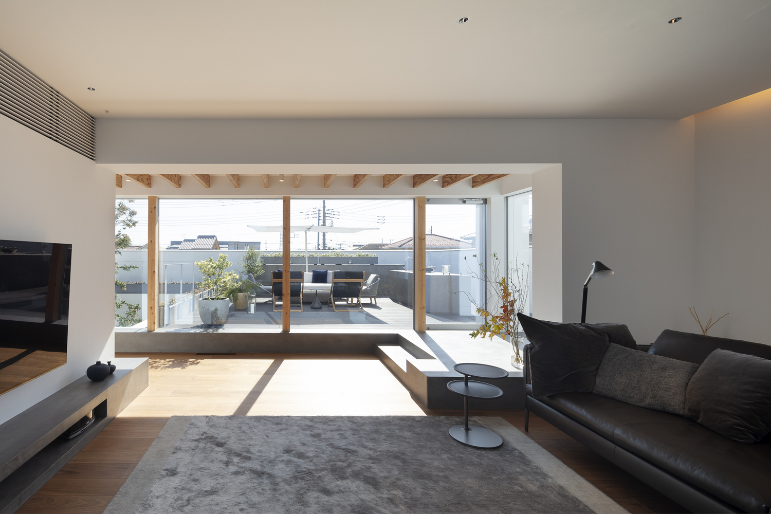 Gallery of Roadside House / K+S Architects - 13