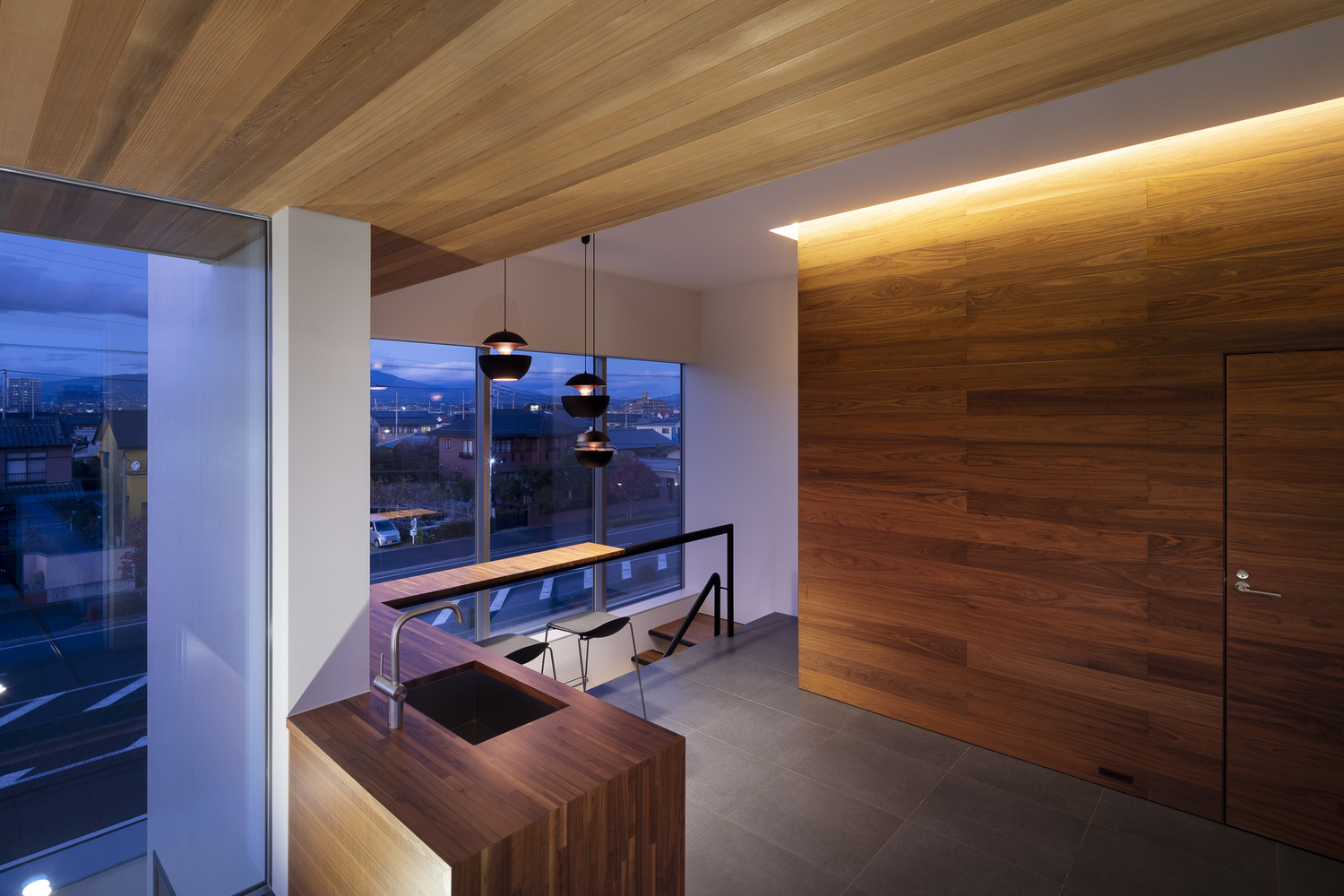 Gallery of Roadside House / K+S Architects - 13