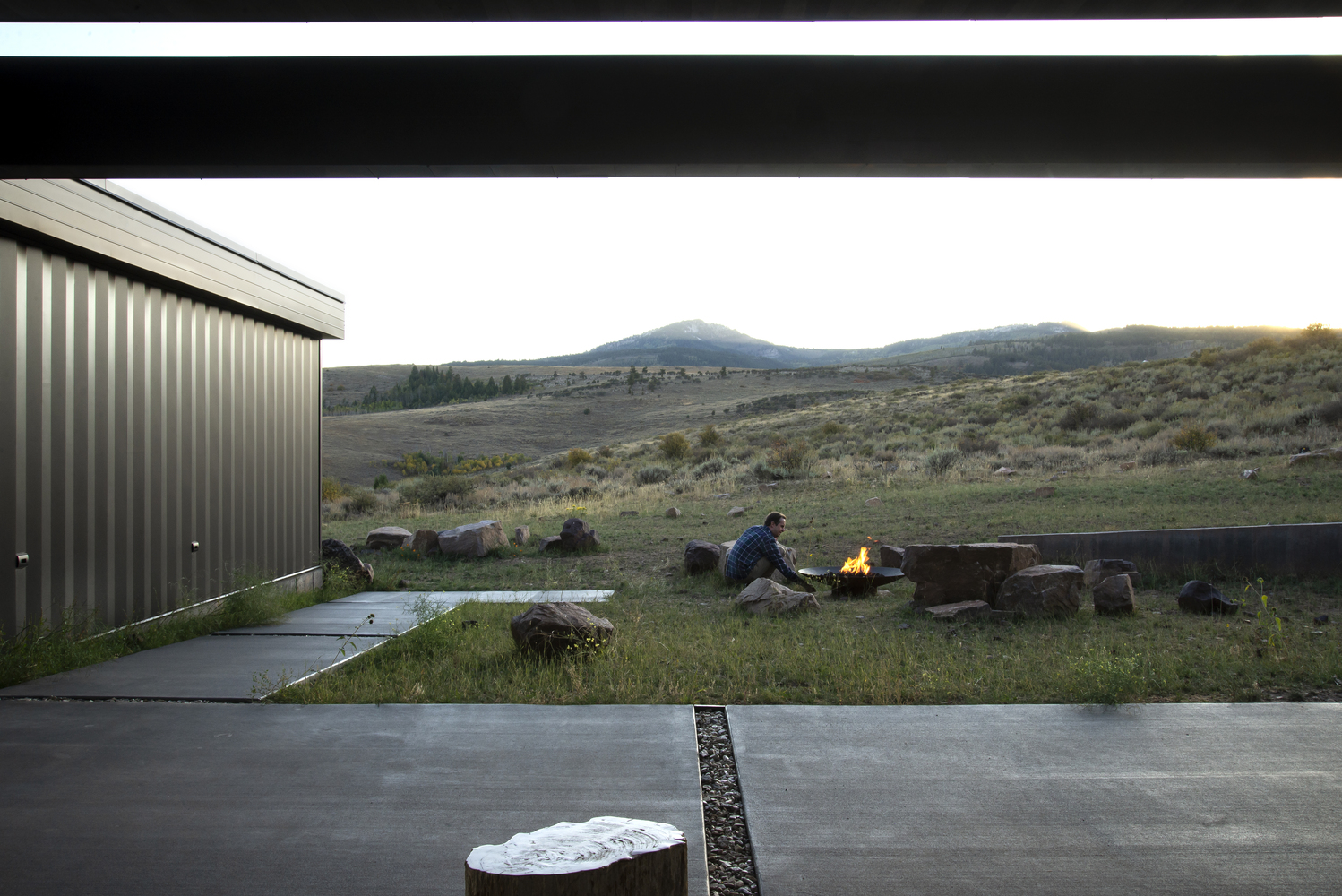 Gallery of Boar Shoat House / Imbue Design - 13