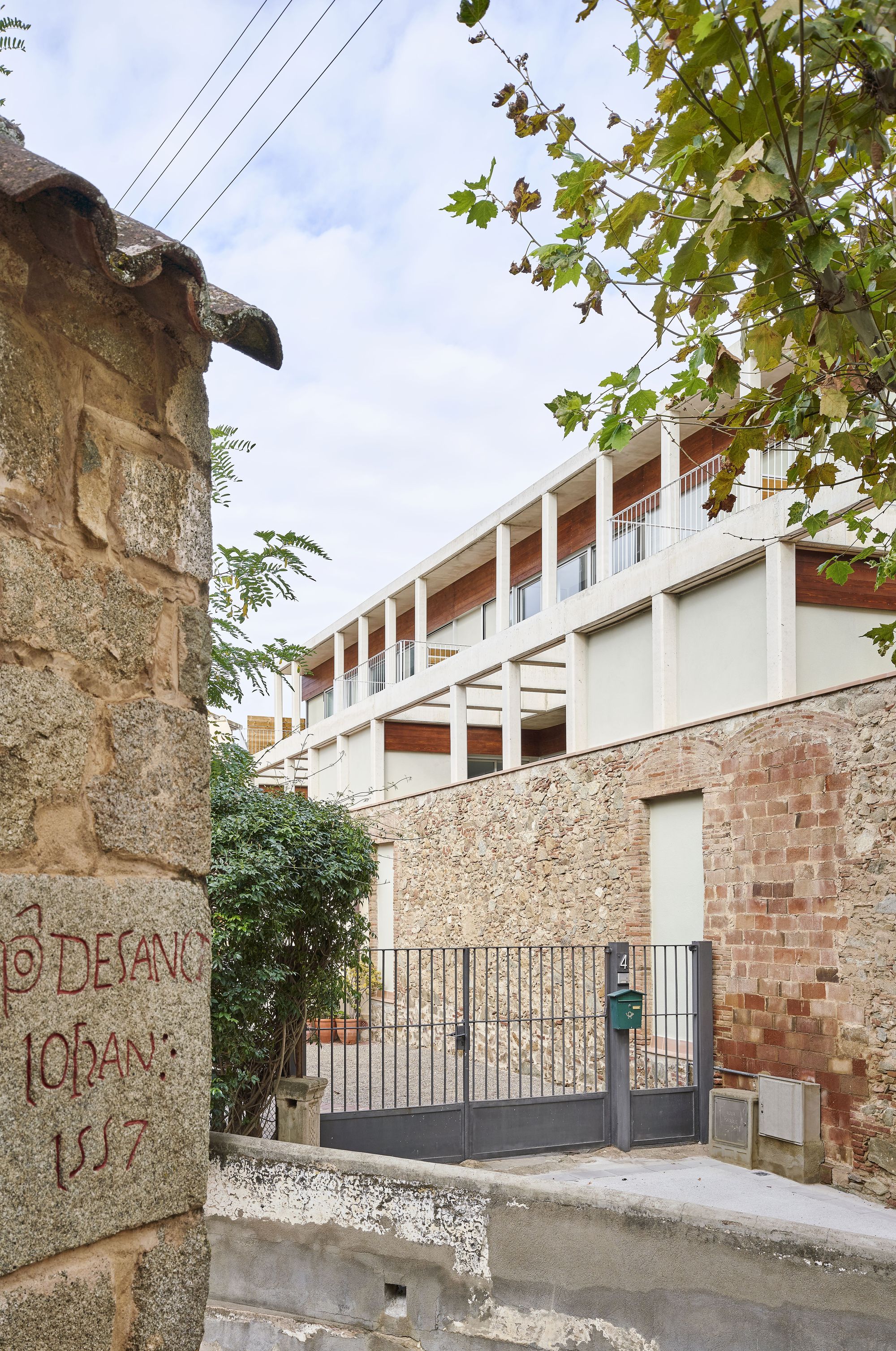 Galeria de 6 Casas em Cabrera de Mar / Twobo arquitectura + Luis Twose - 9