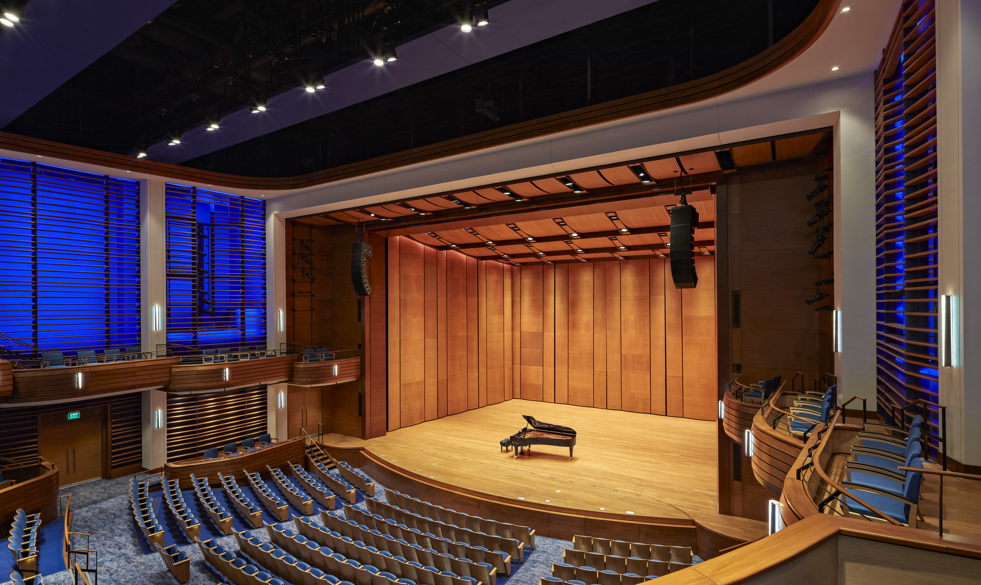 Gallery of Jay and Susie Gogue Performing Arts Center / Wilson Butler ...