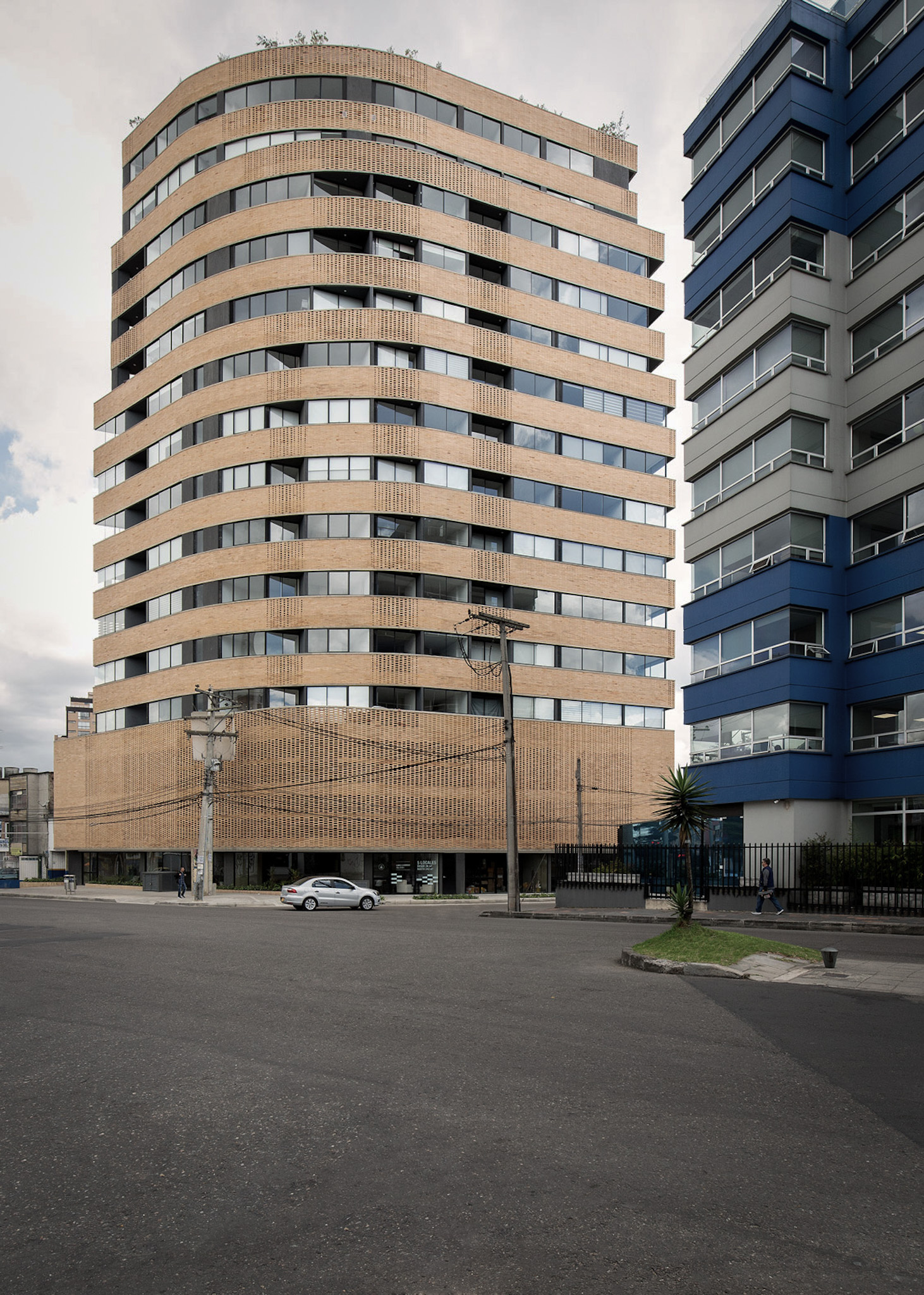 Galería de Edificio Tribeca / AR-AR (Martínez Arquitectura) + María Paula González - 13