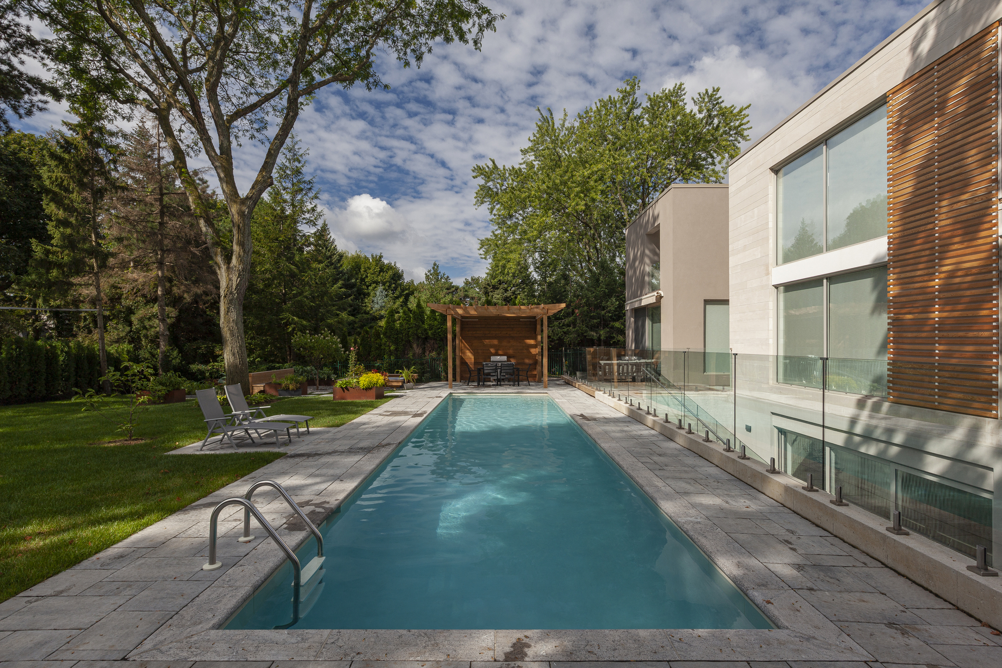Gallery of Twosome House / Atelier RZLBD - 7