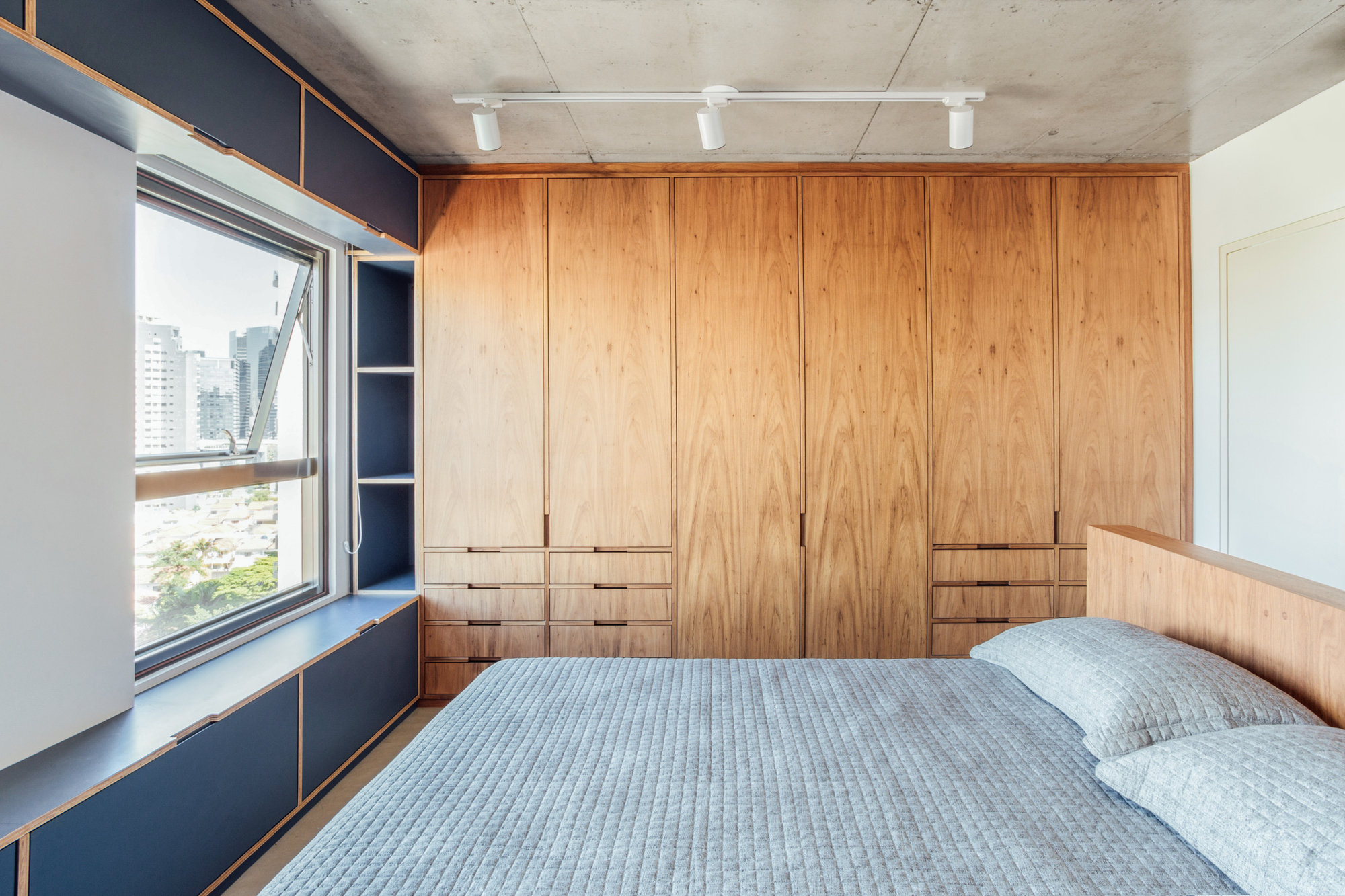 Gallery of AJ Apartment / Peninsula Arquitetura - 14