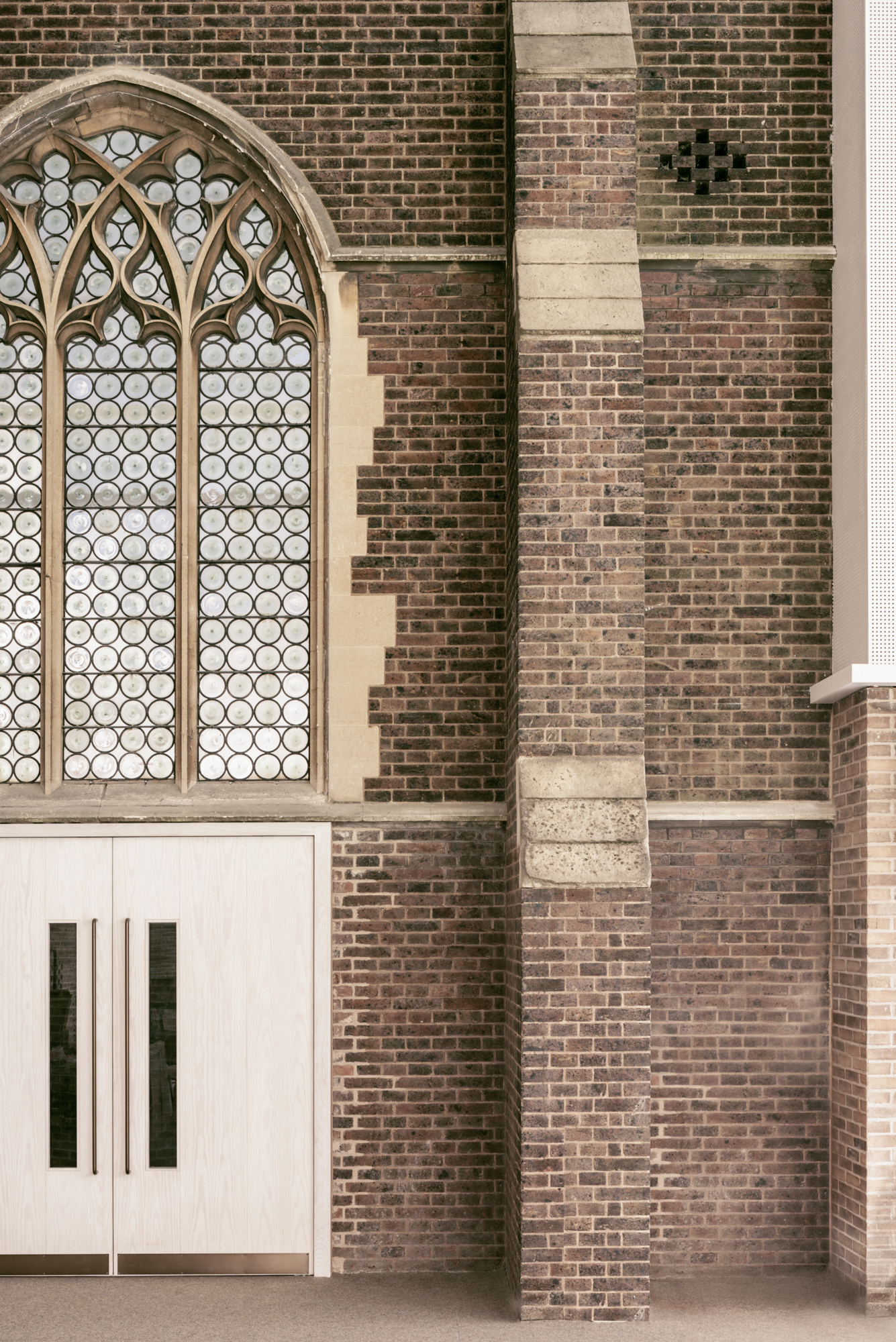 Gallery of Drayton Green Church / Piercy&Company - 3