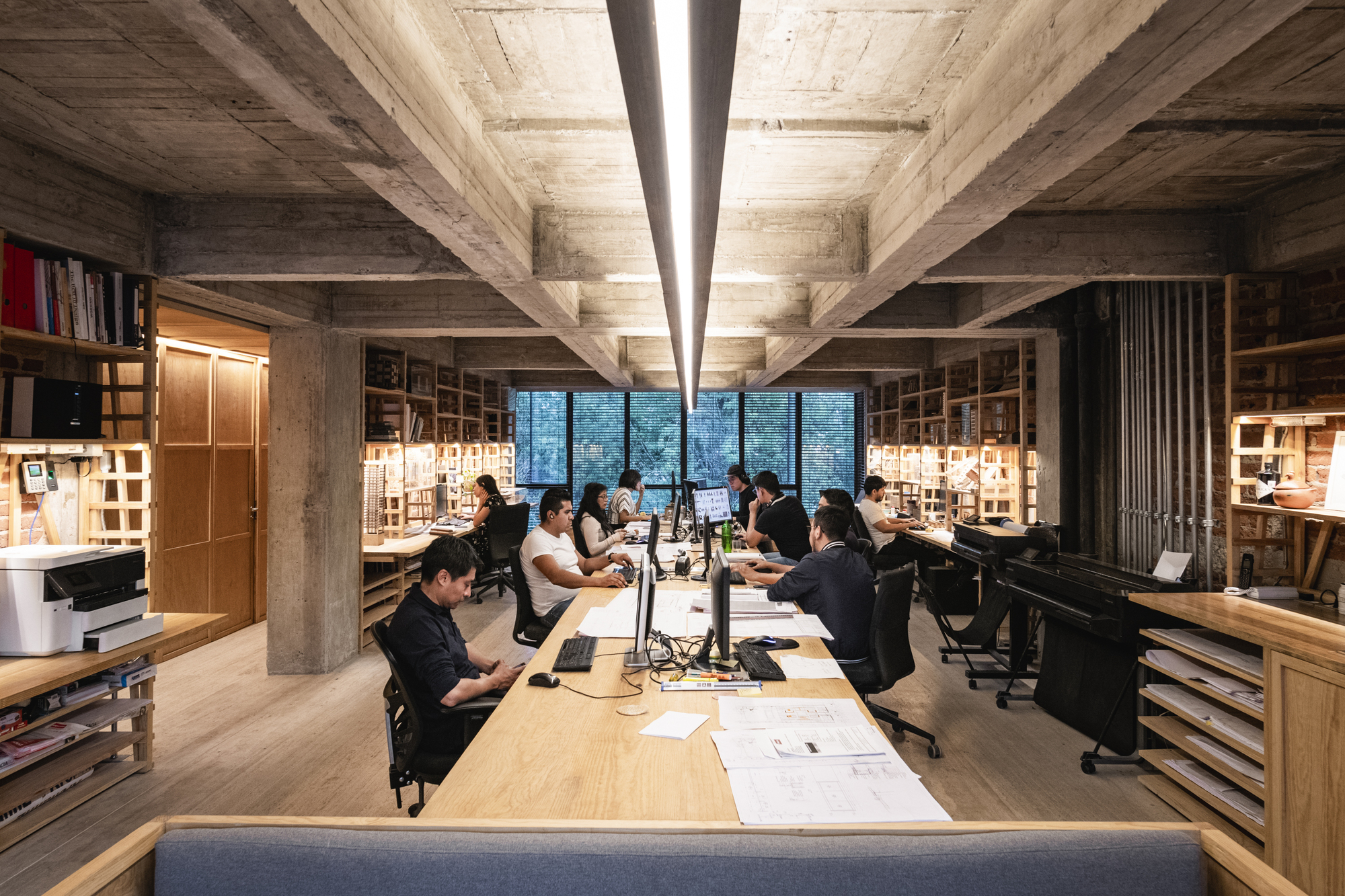 Gallery of Torre 61 Office Building / JJRR/Arquitectura - 4