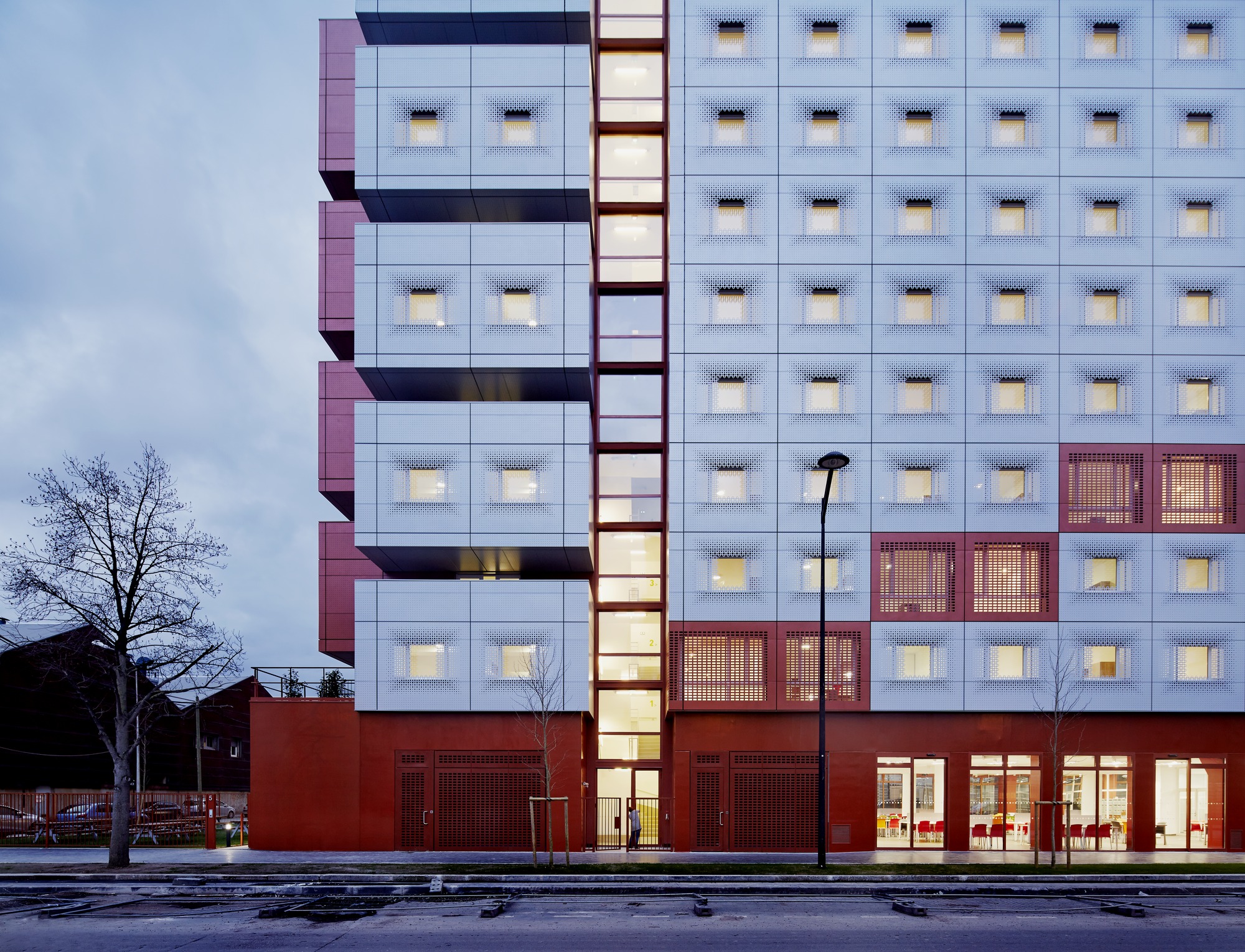 Gallery of 2en1 Students Halls / BFV Architectes - 3