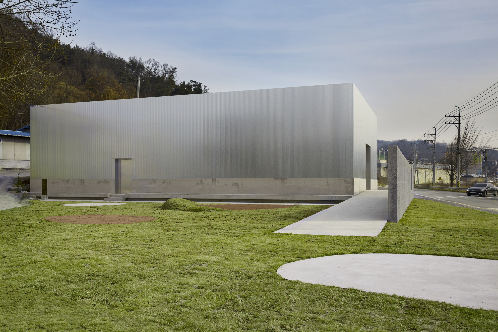 Gallery of LEEDO SAU Coffee / ATMOROUND - 27