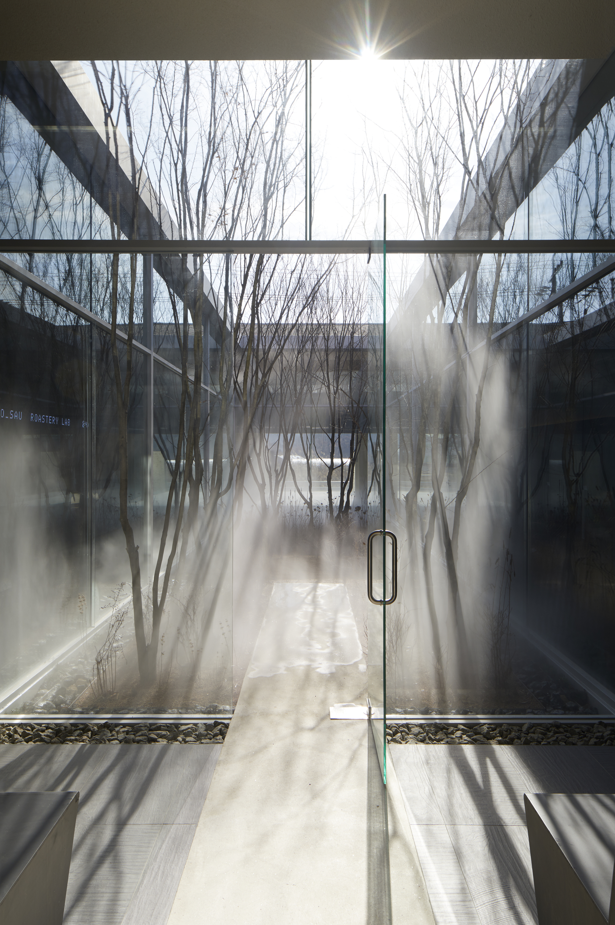 Gallery of LEEDO SAU Coffee / ATMOROUND - 9