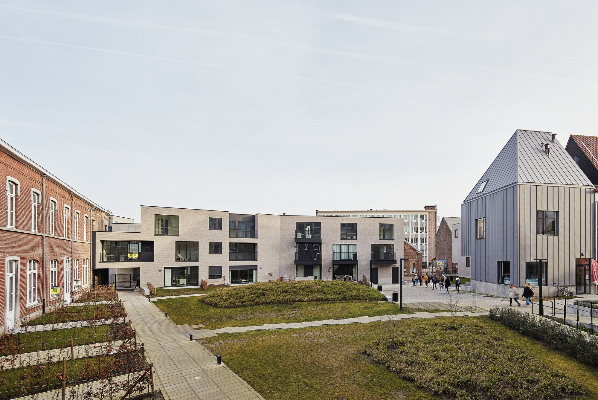 Gallery of Immac² Mixed Use Project / Urban Platform - 10