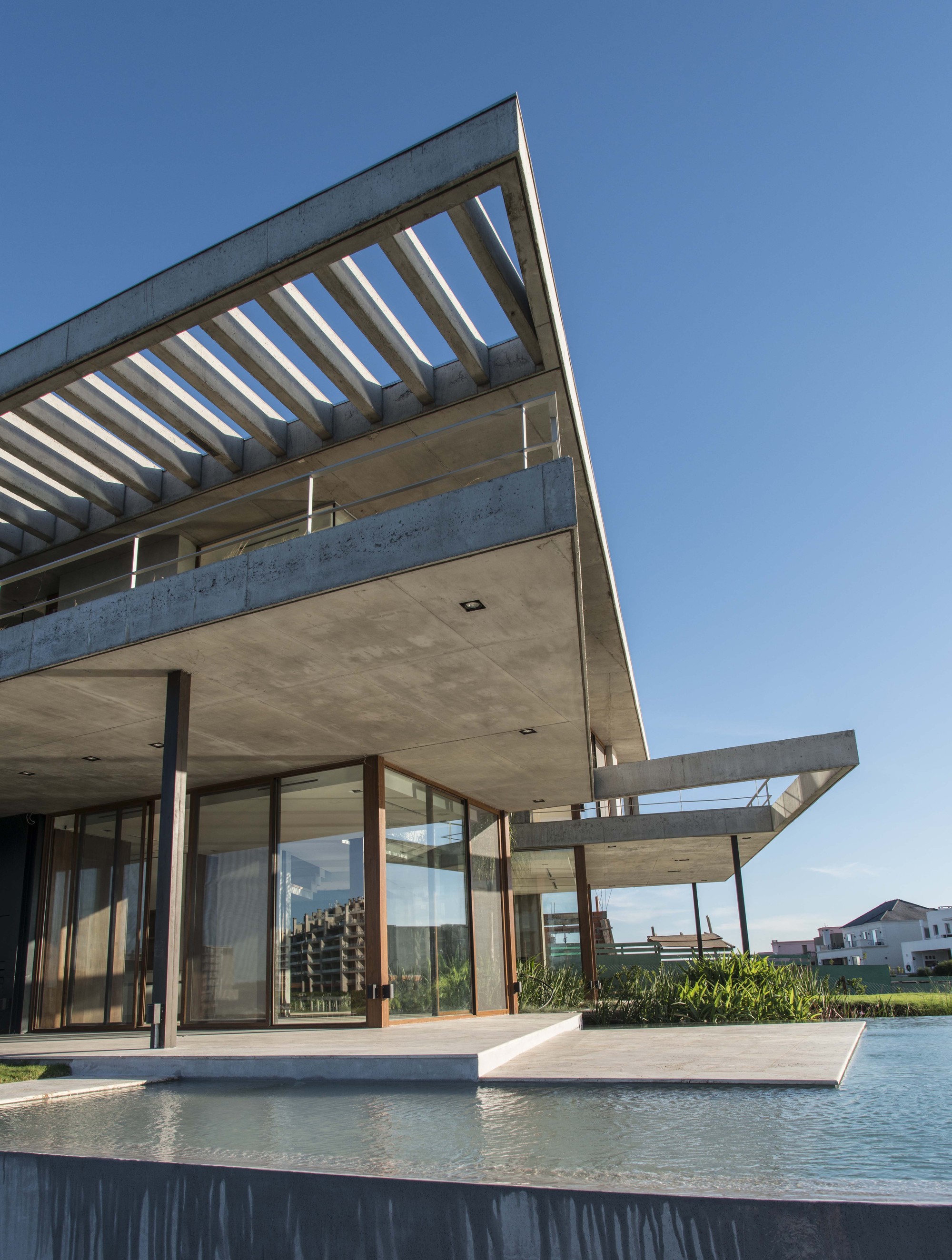 Gallery of EA House / Juan Trivelloni Arquitectura - 17