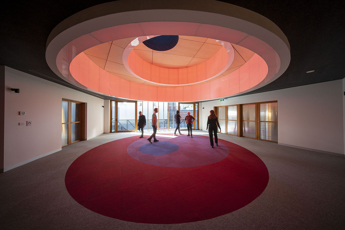Gallery of Melbourne Quakers Center / Nervegna Reed Architecture + ph ...