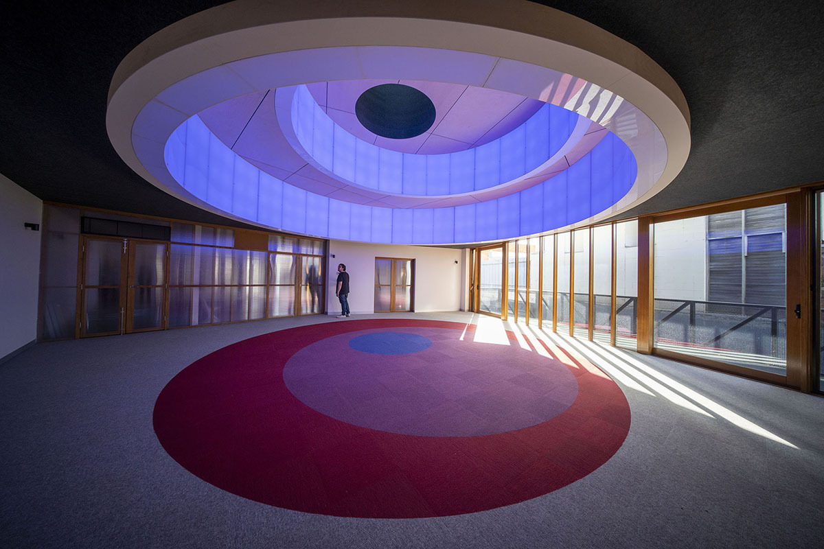 Gallery of Melbourne Quakers Center / Nervegna Reed Architecture + ph ...