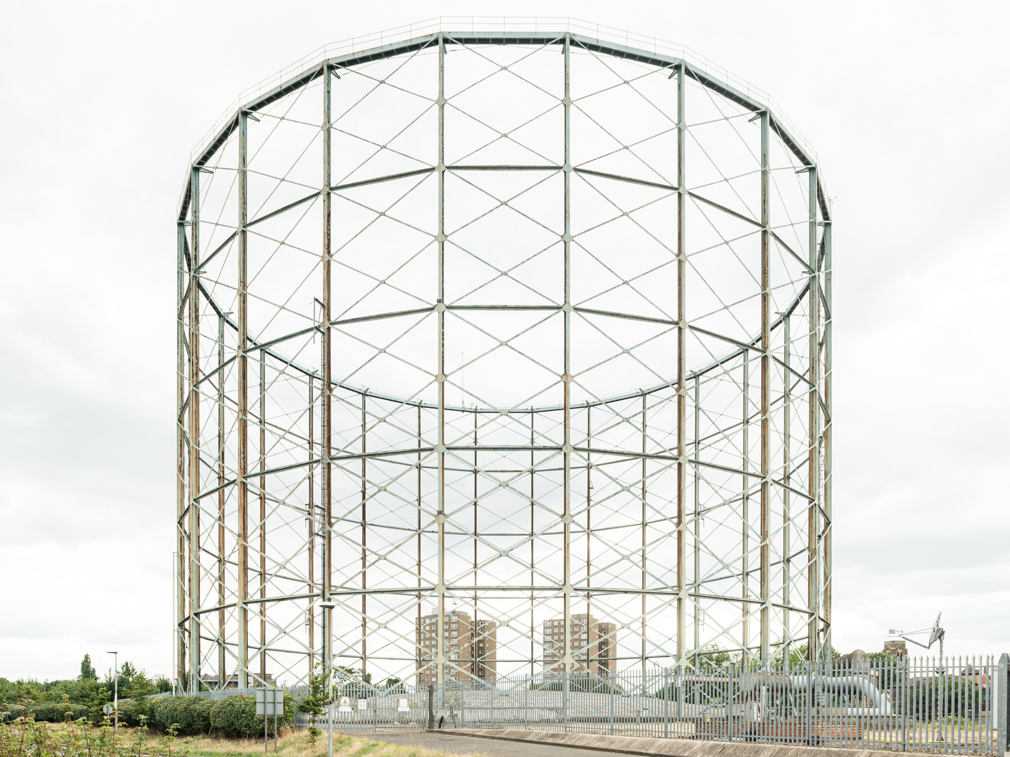 Gallery of The Gas Holders of London Documented by Photographer ...