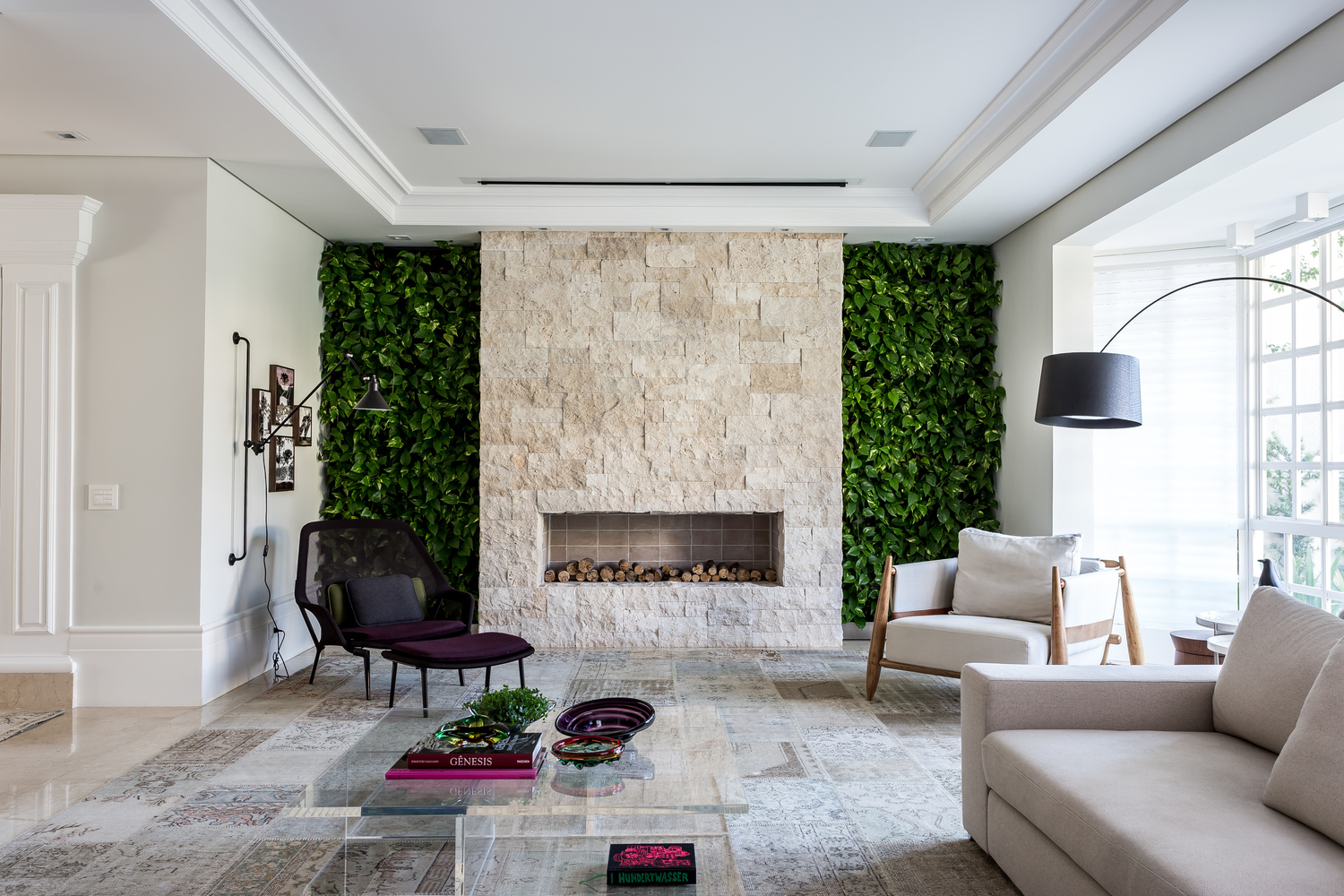 Gallery of Brazilian Interiors: 11 Designs with Indoor Vegetation - 12