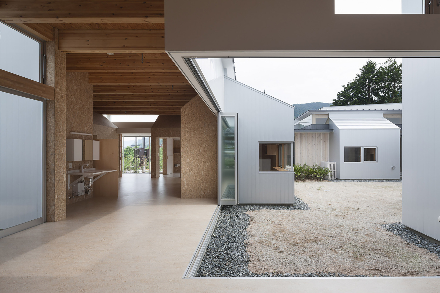 Gallery of Housing for the Elderly: Examples of Independent and ...