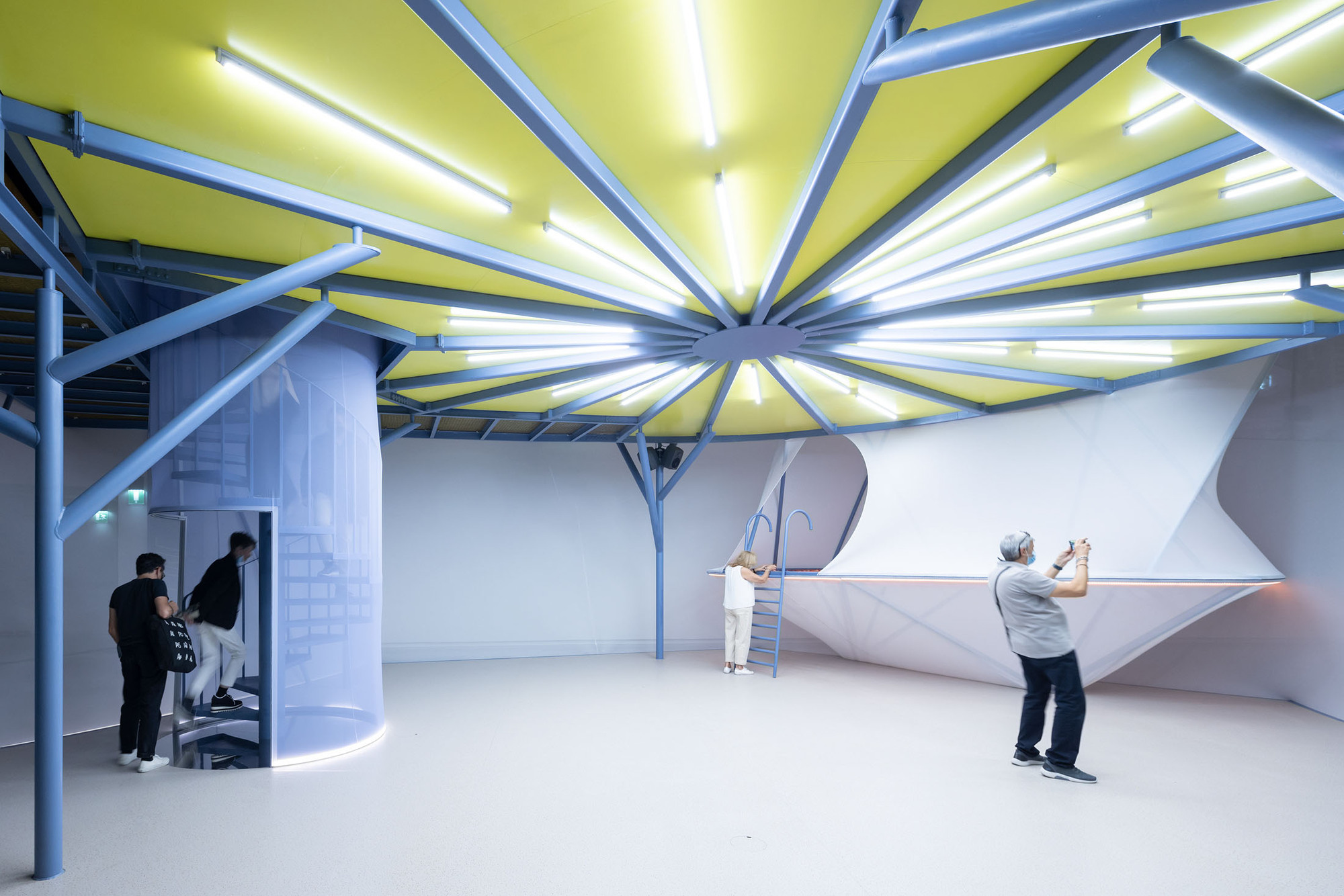 Gallery of Beeline, the Architectural Intervention by SO-IL, Is on ...