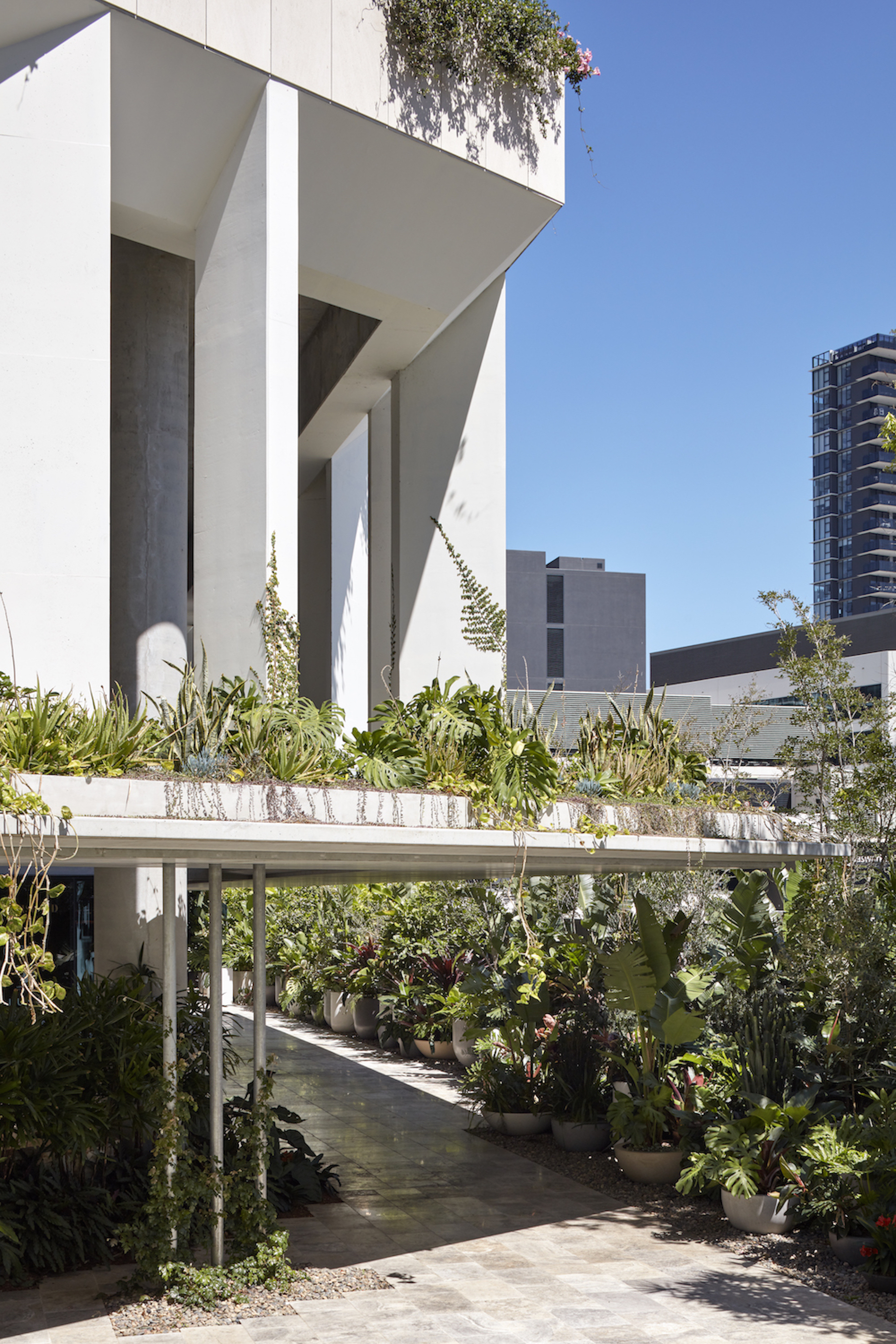 Gallery of Lucent Apartment Building / Plazibat Architects - 8