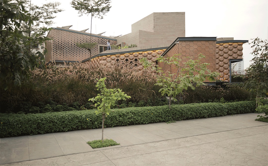 Gallery of HIVE House / Openideas Architects - 43