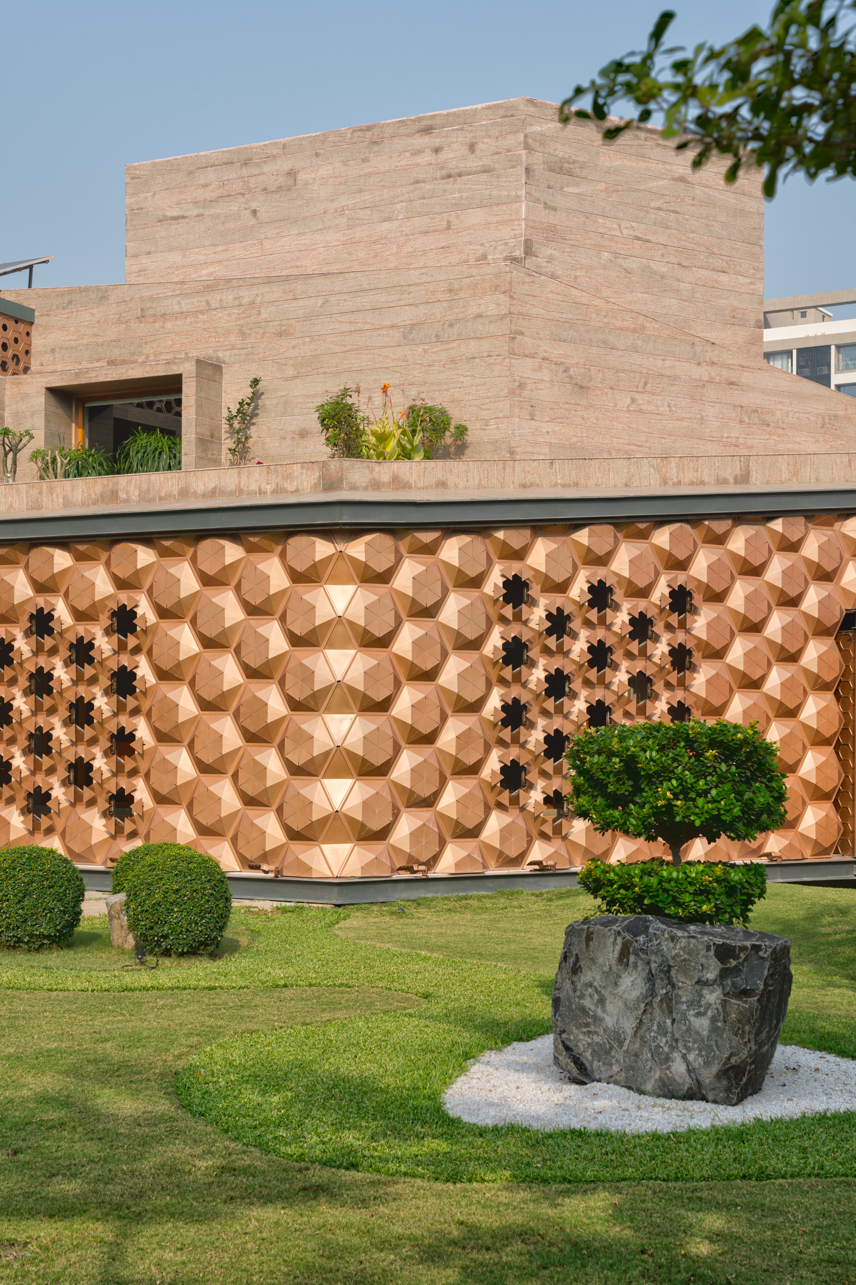 Gallery of HIVE House / Openideas Architects - 40