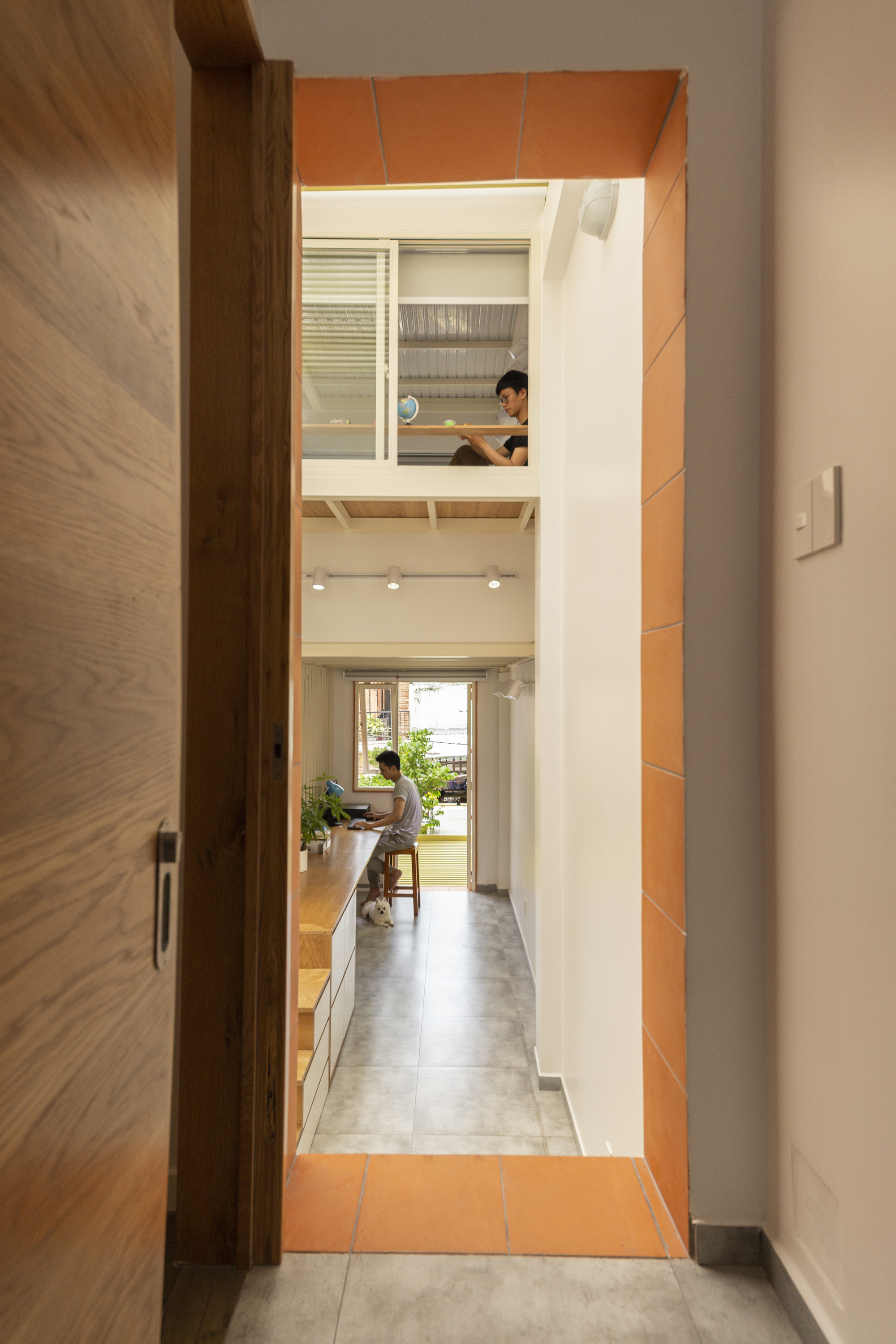 Galería de Casa con doble techo / Khuon Studio - 42